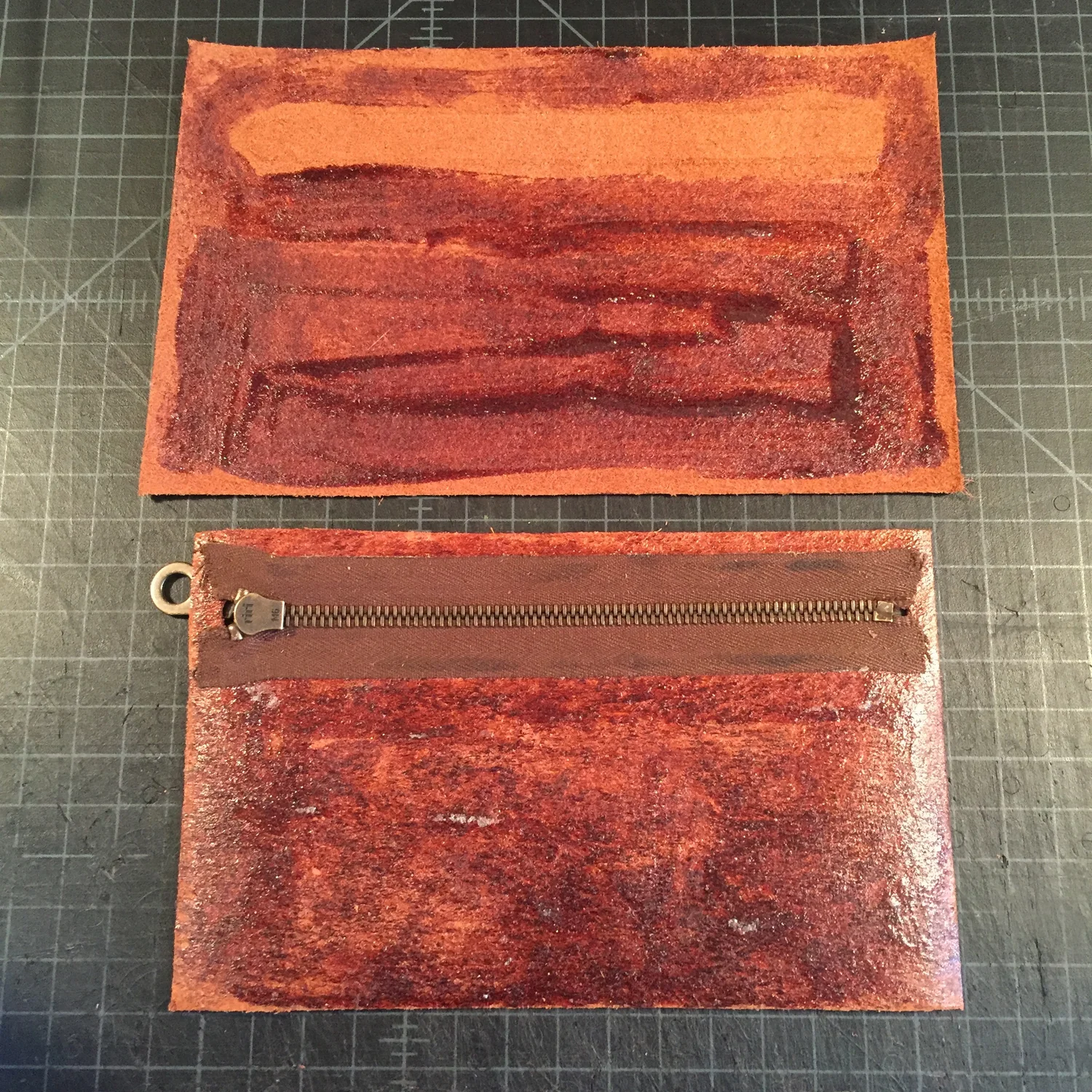 Installing a zipper. — ZeeBee Leather