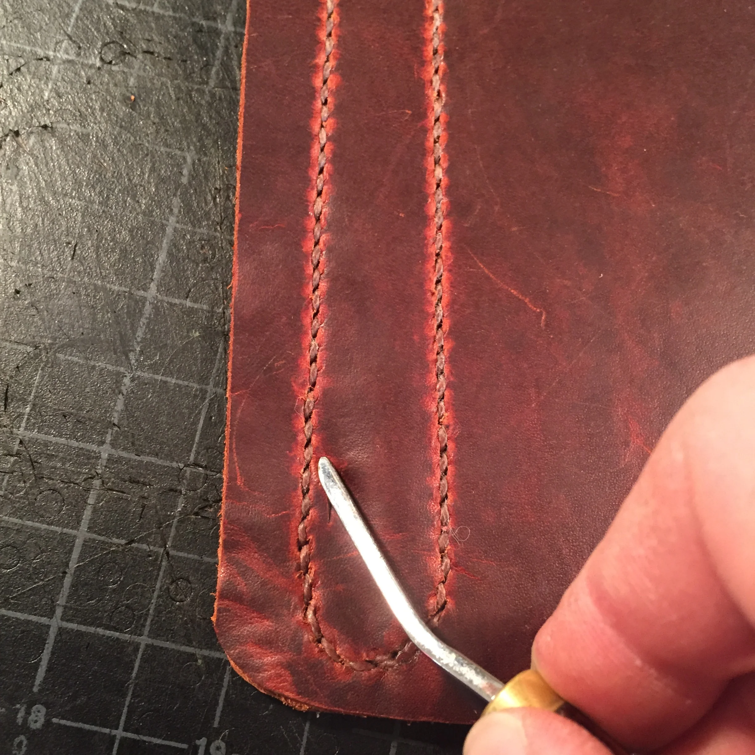 Installing a zipper. — ZeeBee Leather