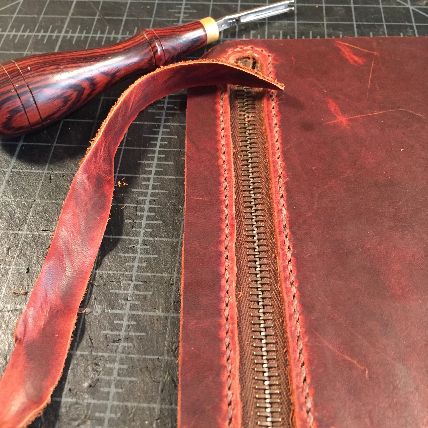Installing a zipper. — ZeeBee Leather