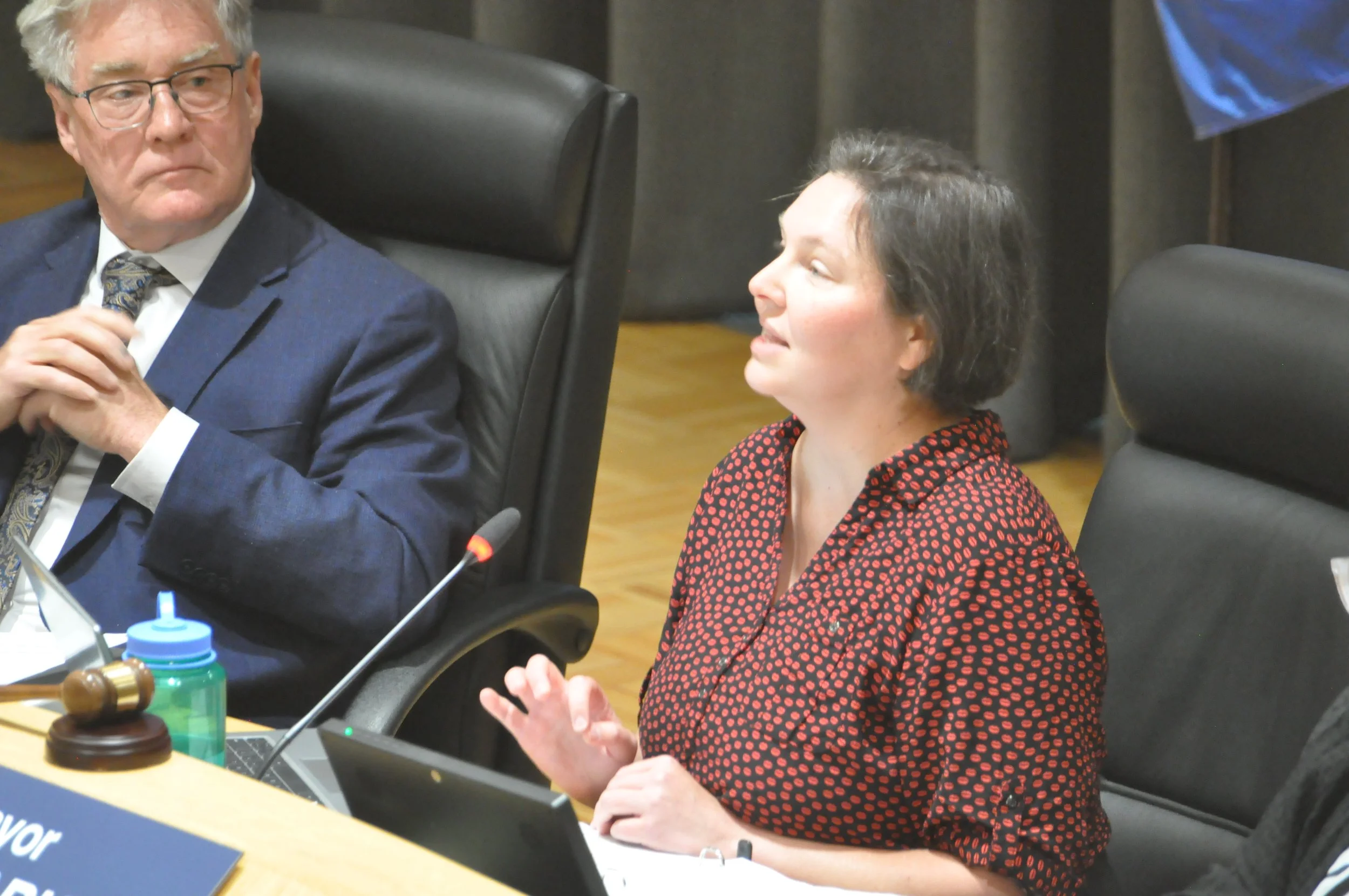 OWL NEWS - Medicine Hat's Locally owned Online Broadcaster