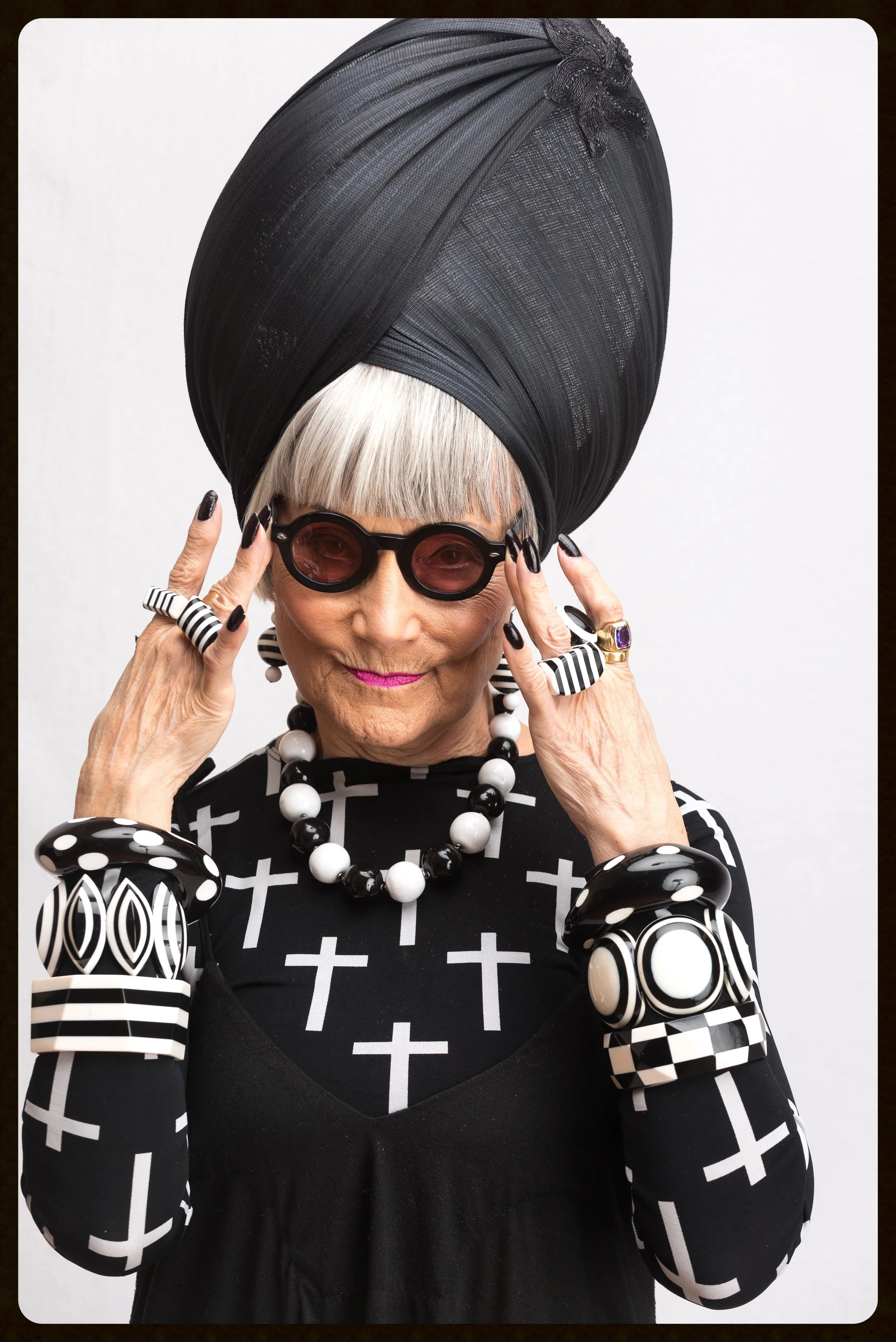 Harriet Rosebud Offers Pre-Hat Luncheon Tips From a Pro — Forest Park ...