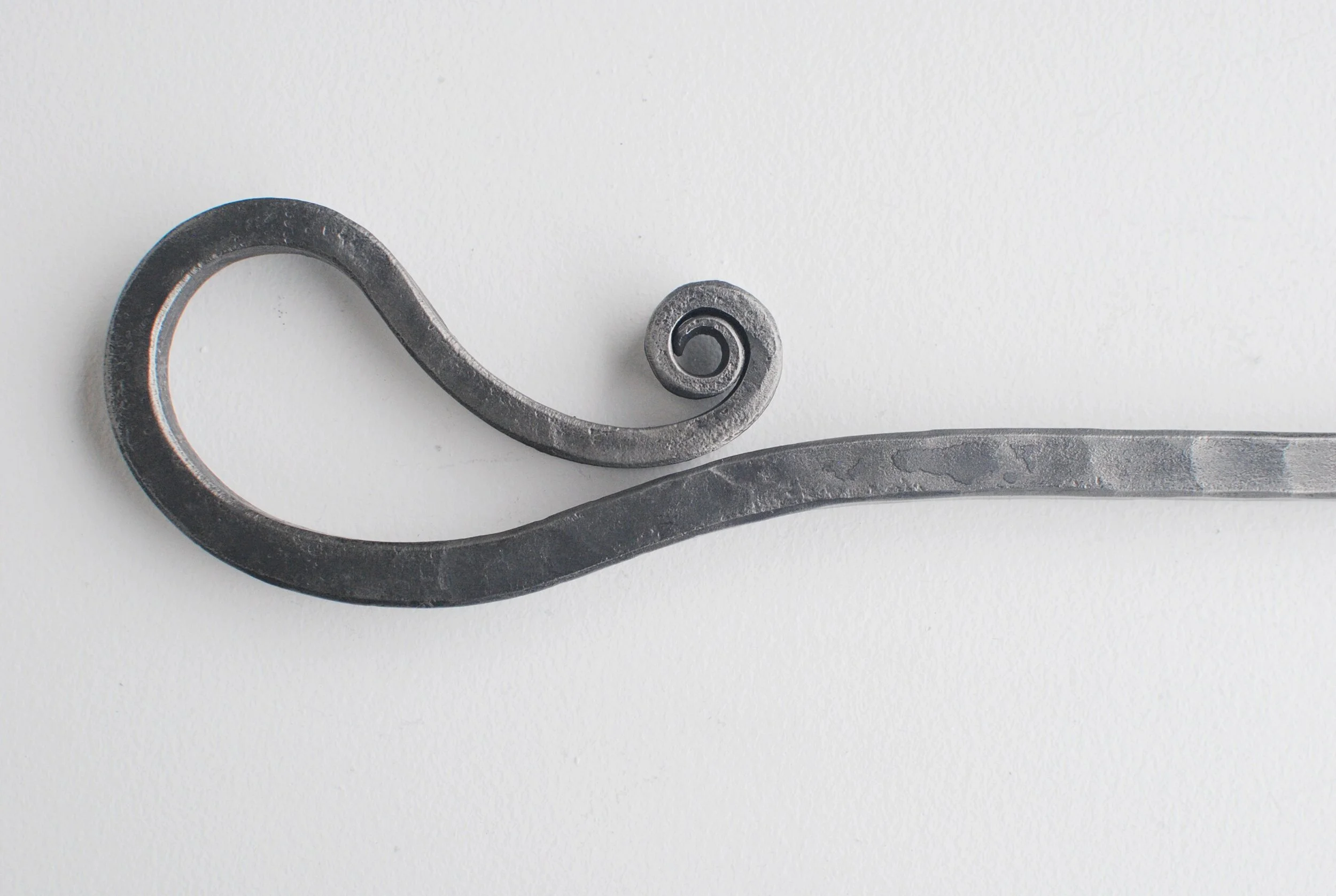 Modern Shelf Bracket — Phoenix Handcraft