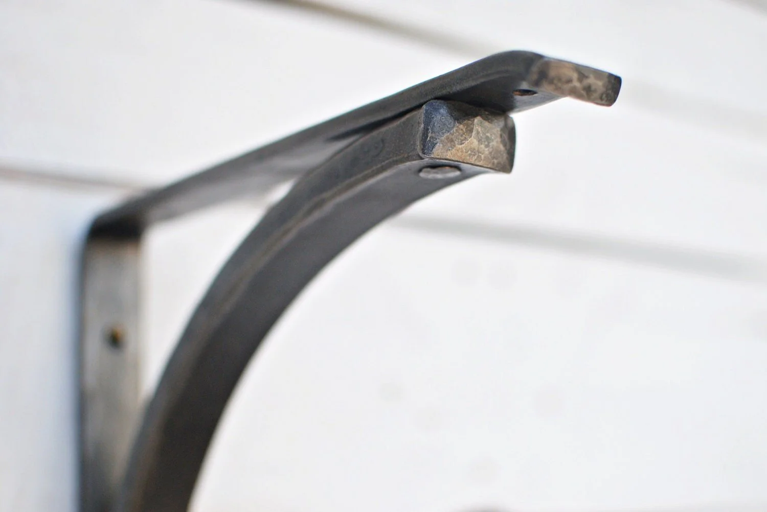 Modern Shelf Bracket — Phoenix Handcraft