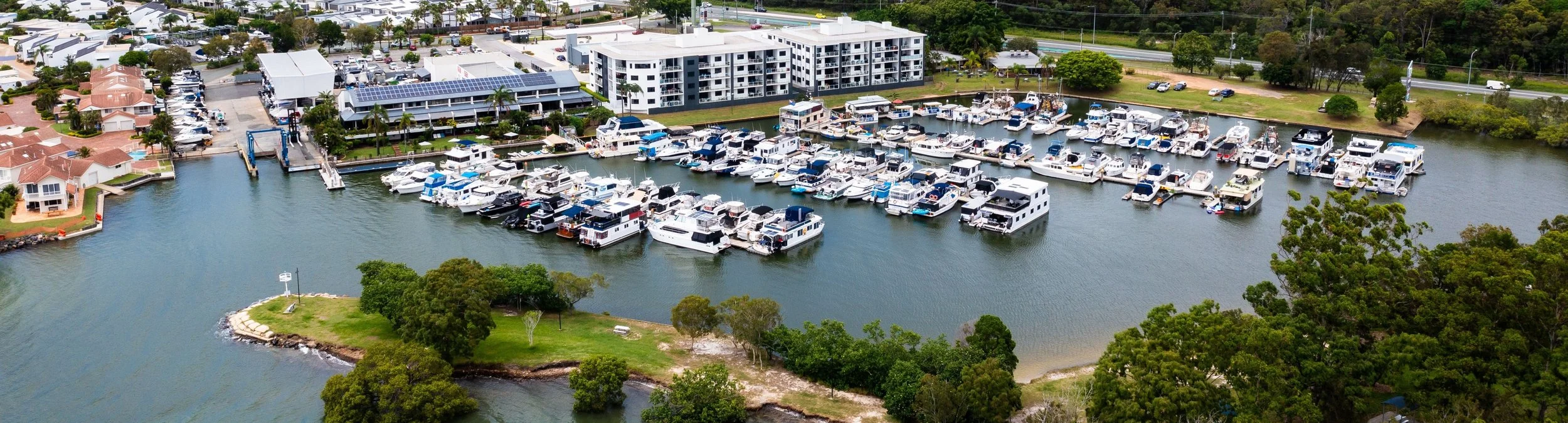 Sandstone Point Marina