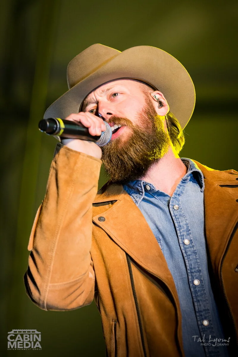 TAL LYONS PHOTOGRAPHY