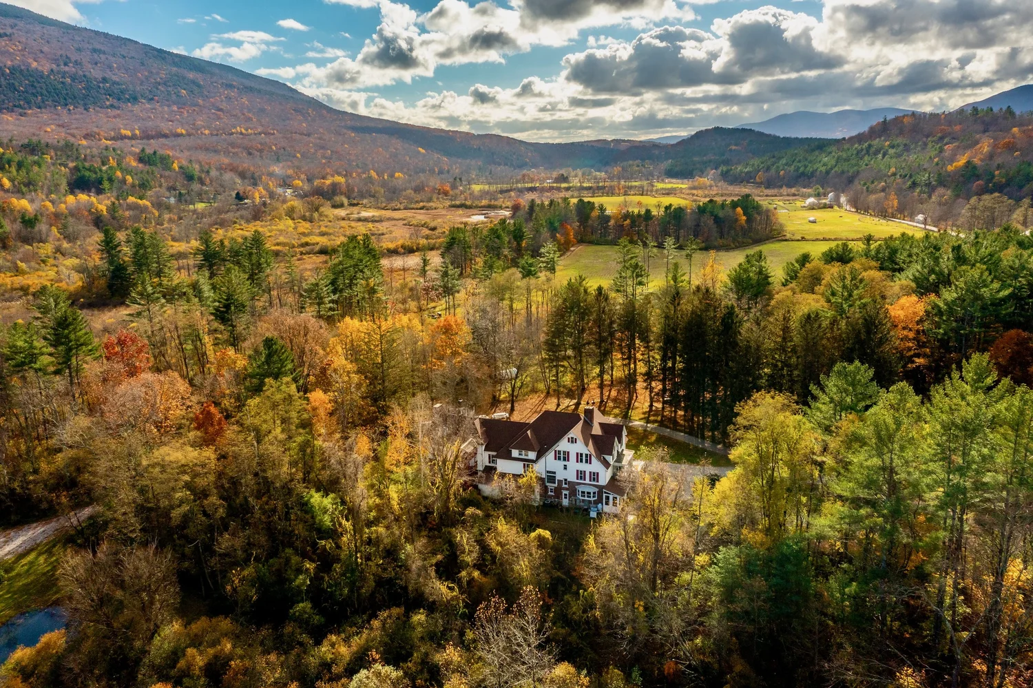 Battenkill Valley Mansion — The Wilburton: Destination Weddings ...