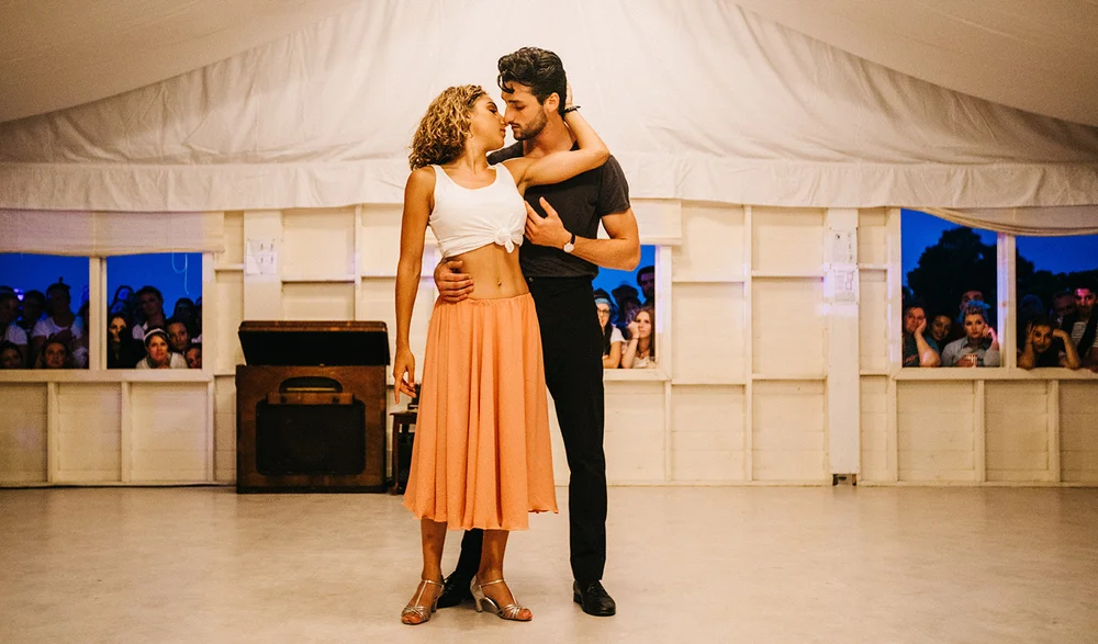 Review: Immersive Cinema presents Dirty Dancing — A Dancer's Life
