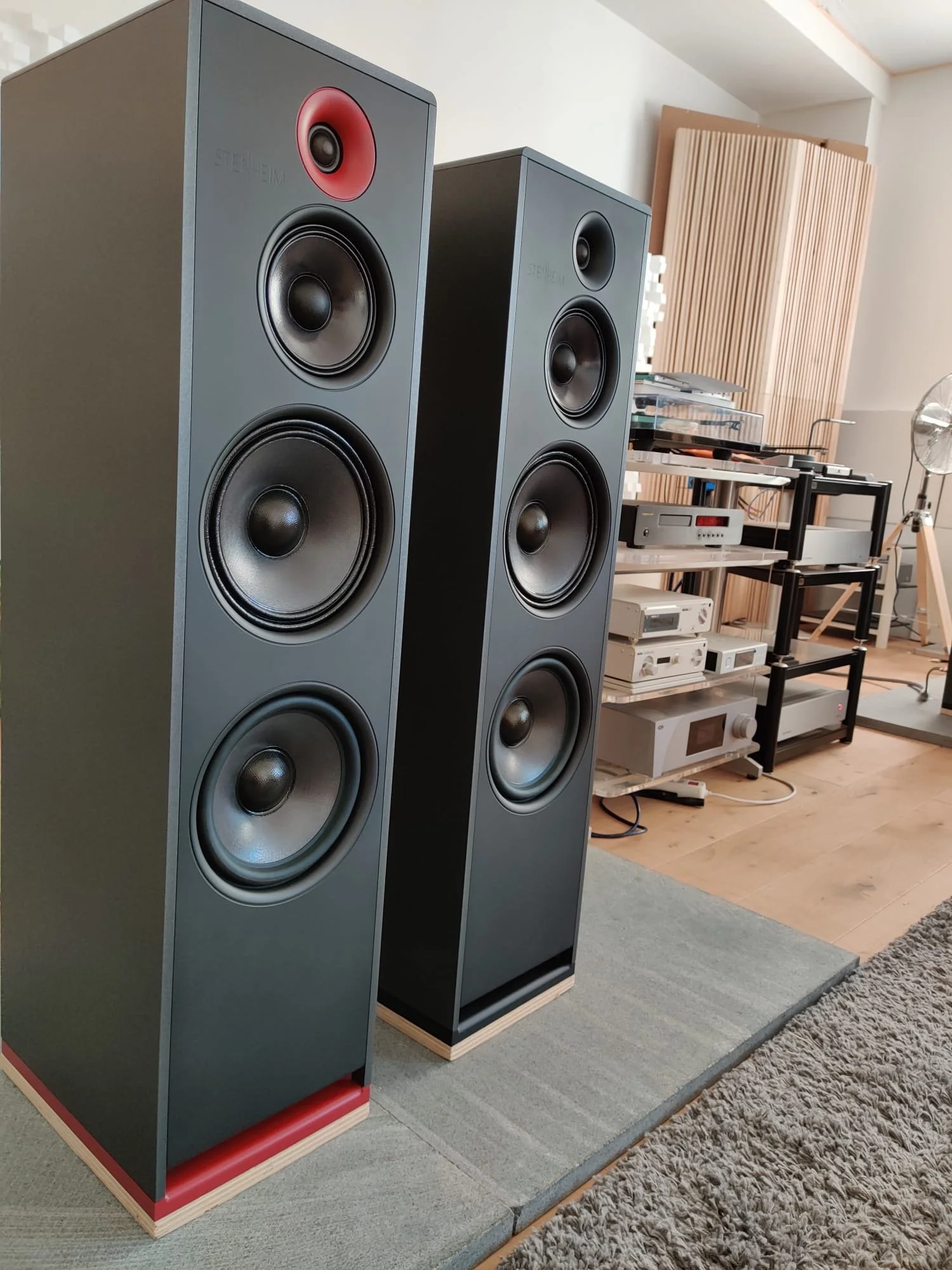alumine three — Stenheim