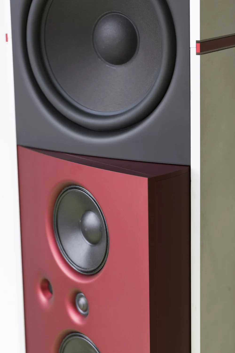 reference ultime three — Stenheim