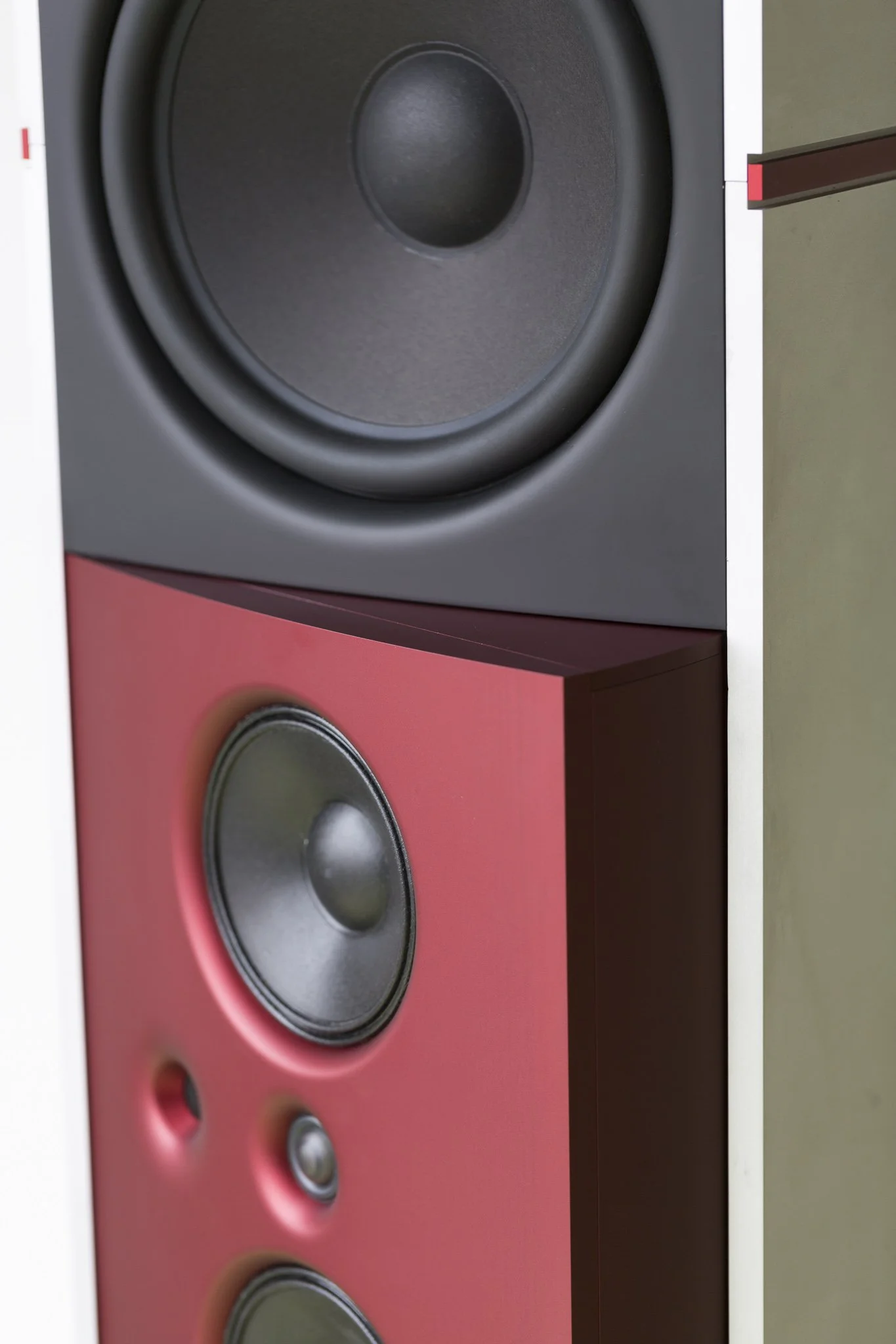 reference ultime three — Stenheim