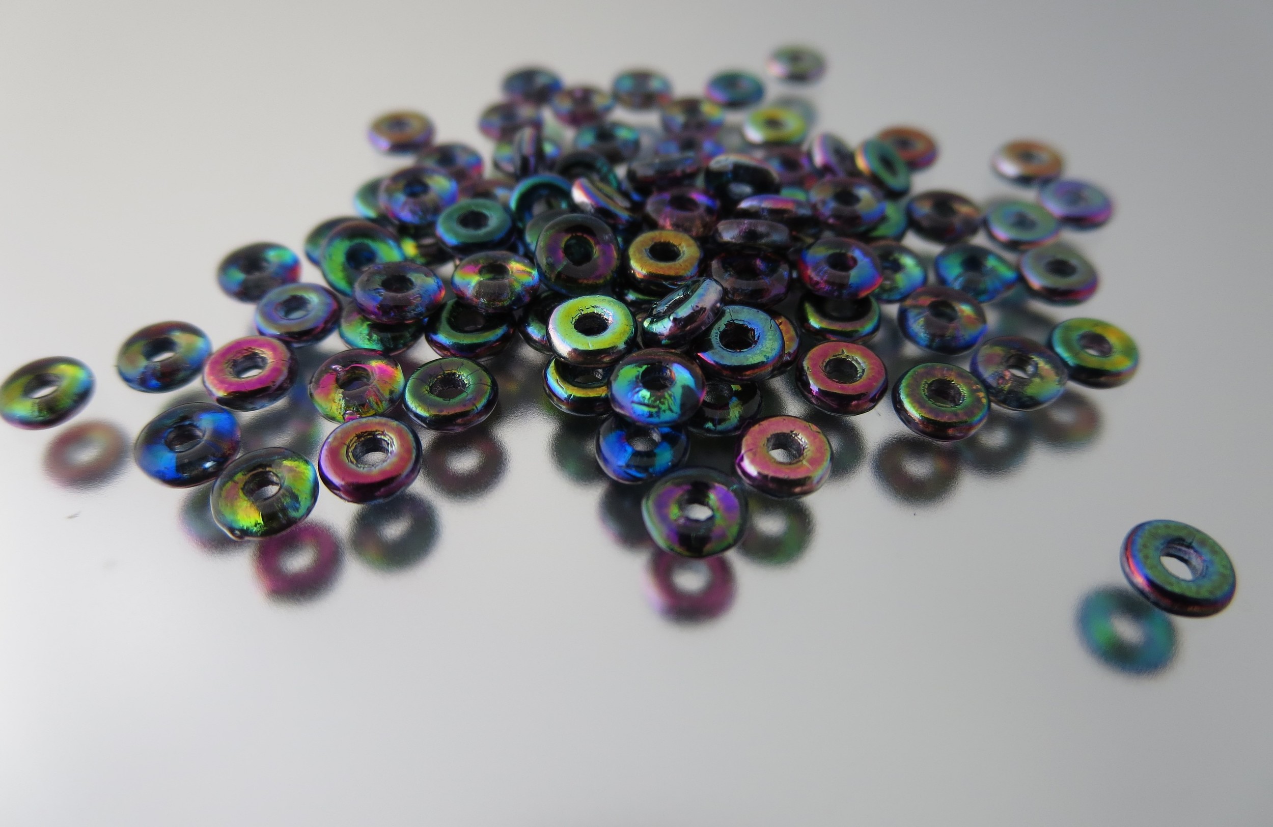 "O" Beads — The Buffalo Bead Gallery