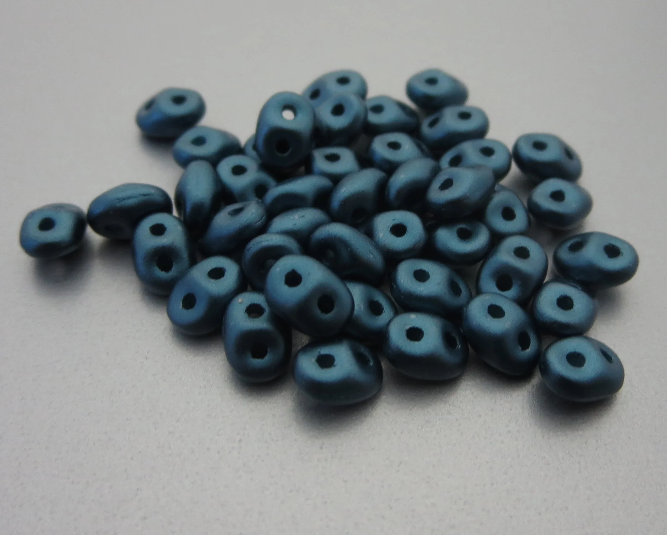 Superduo — The Buffalo Bead Gallery