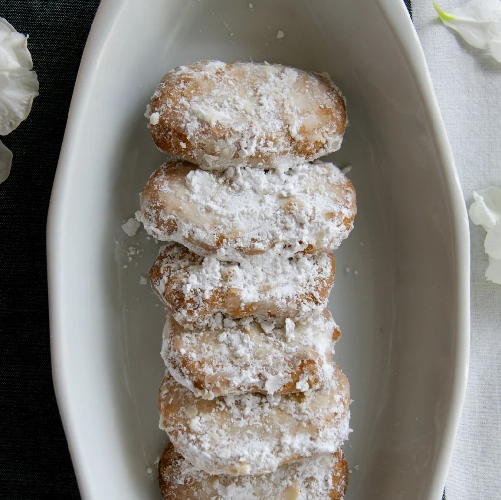 The Afternoon Collection: Rum and Almond Cookies — A Charming Project