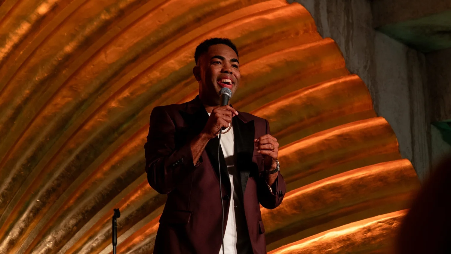 Mal Hall | Standup Comedian