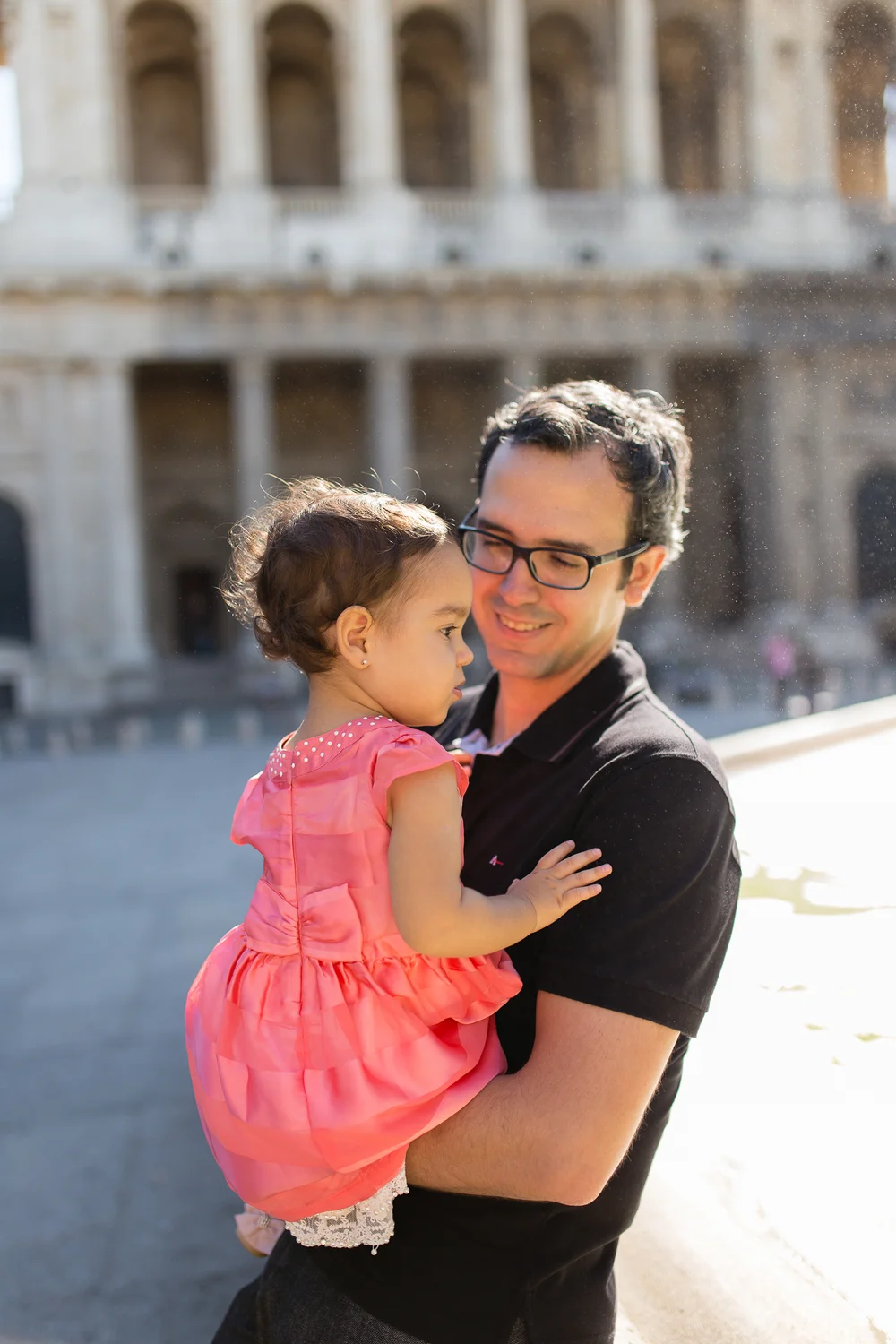 How to Look Good in Photos || The Authentic Portrait — Best Paris ...