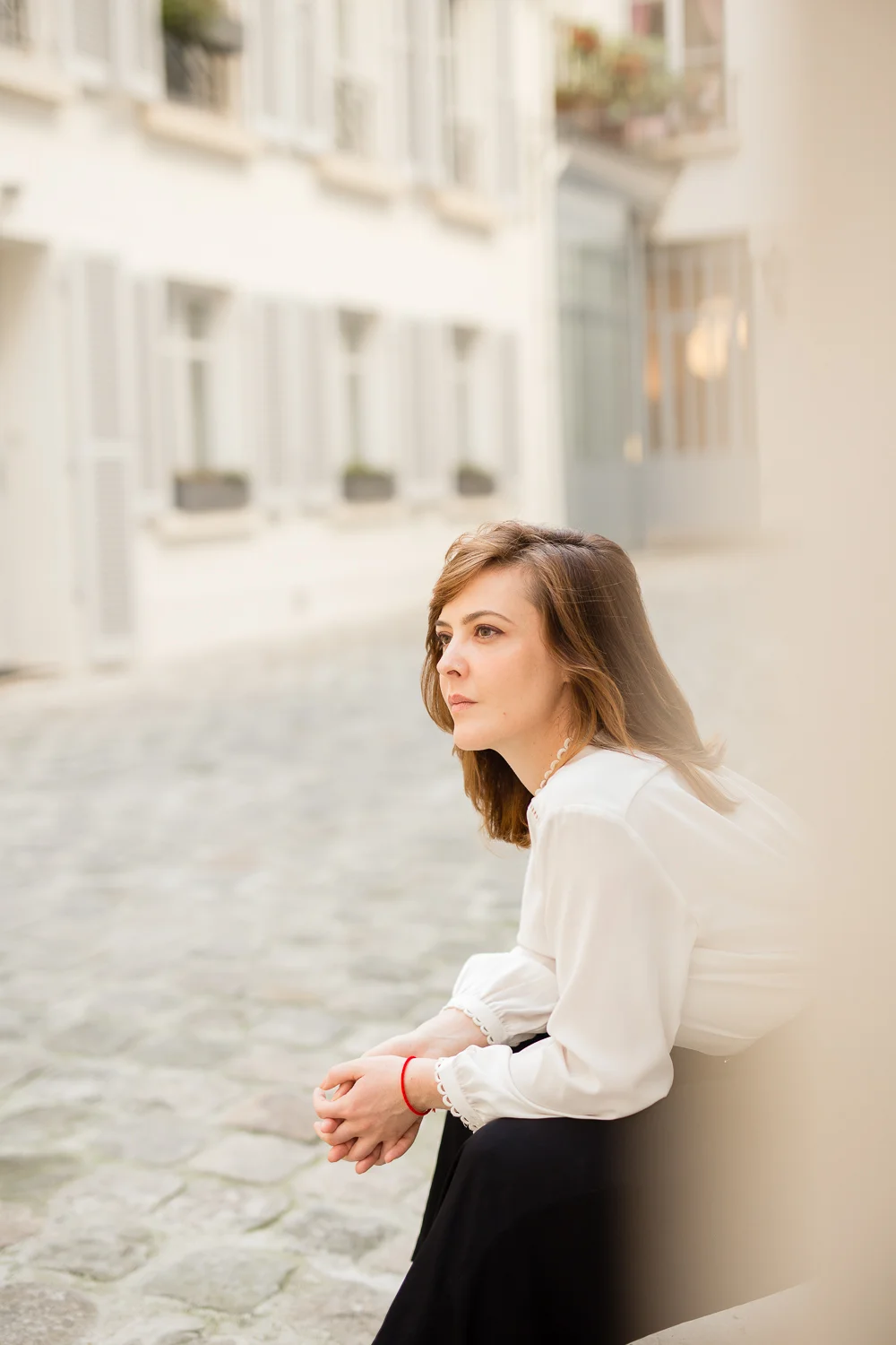 Why You Need a Solo Portrait of Yourself II Artsy Portraits in Paris II ...