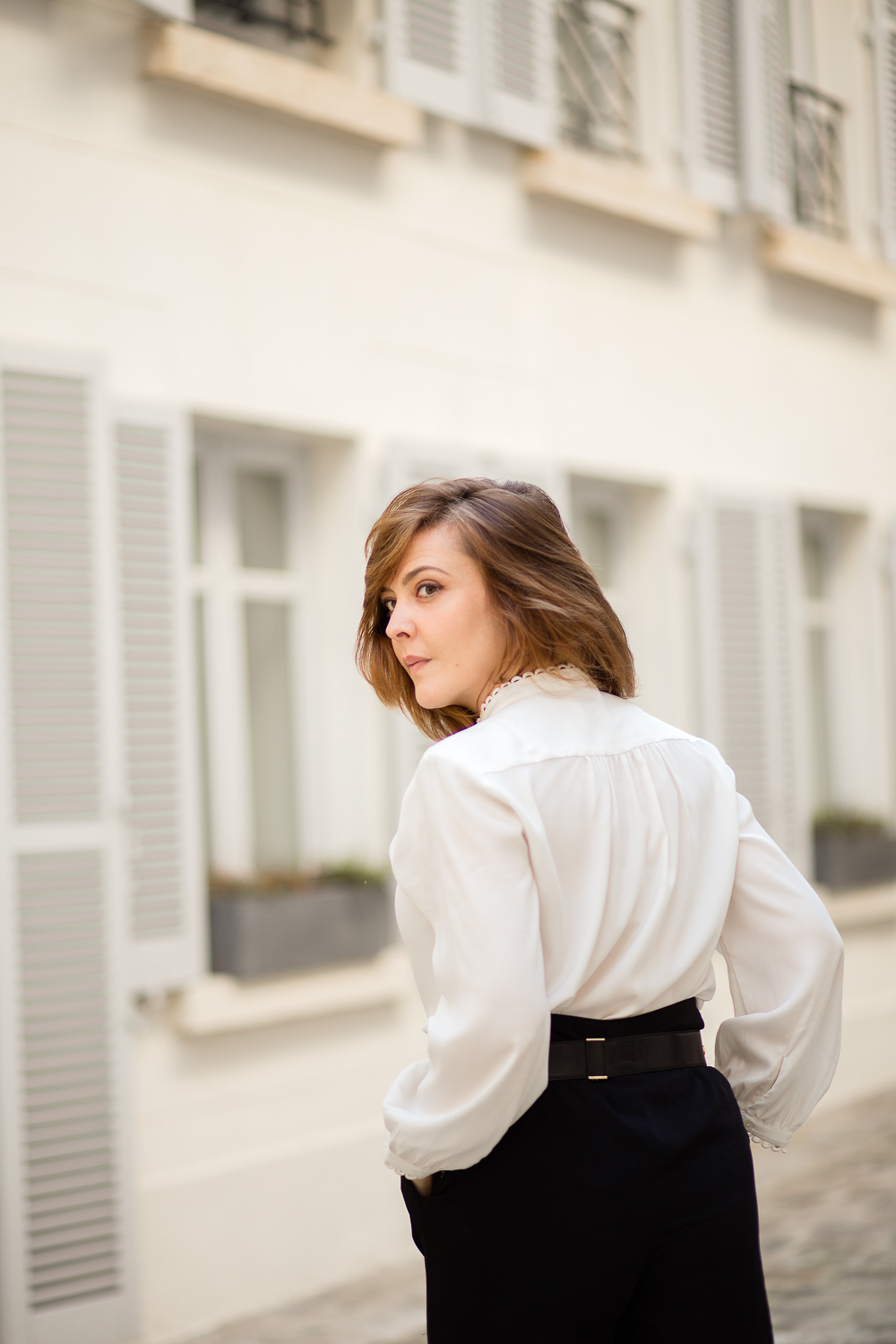 Why You Need a Solo Portrait of Yourself II Artsy Portraits in Paris II ...