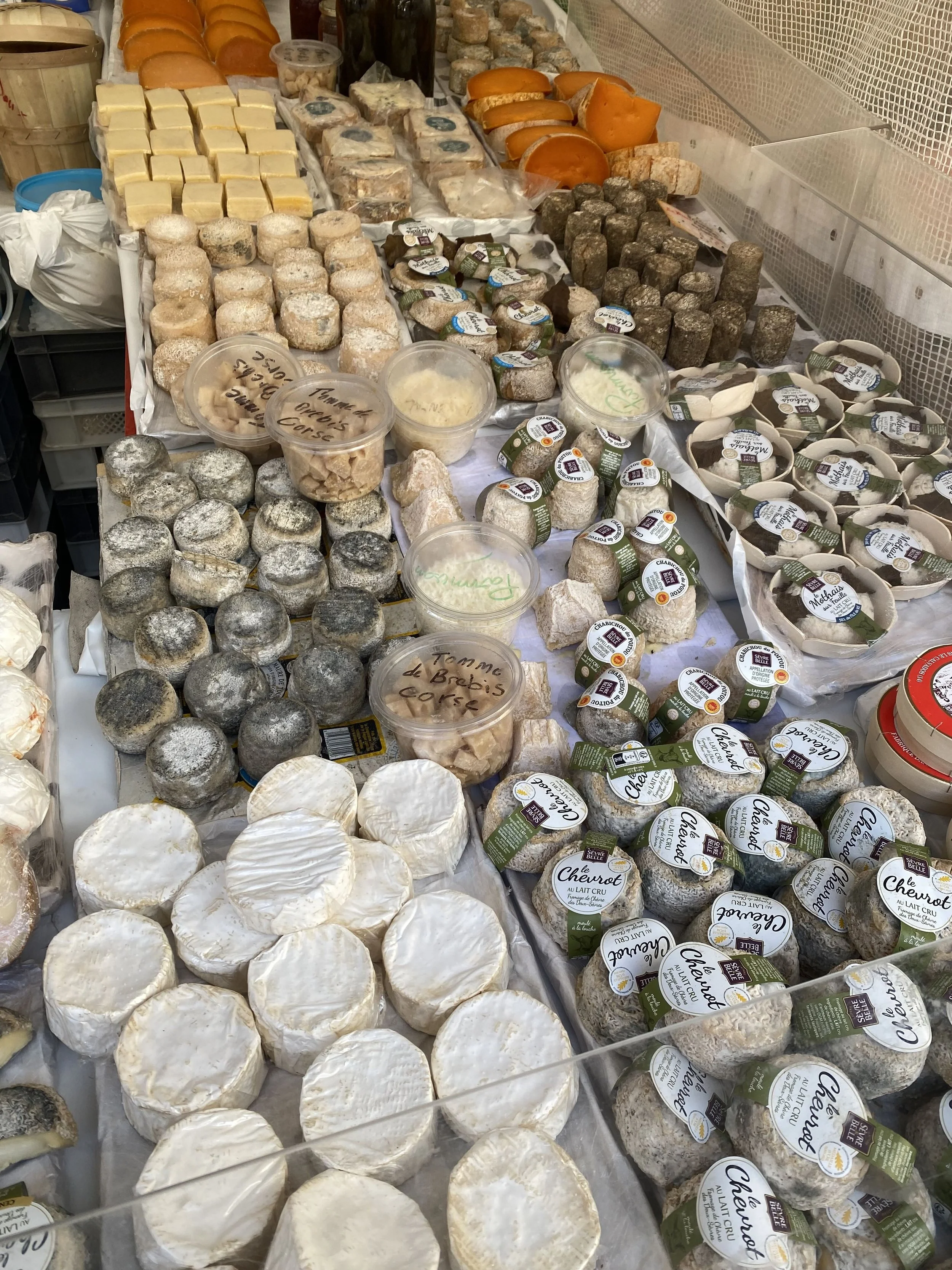 How to Build a Perfect Gourmet French Cheese Board — Best Paris ...
