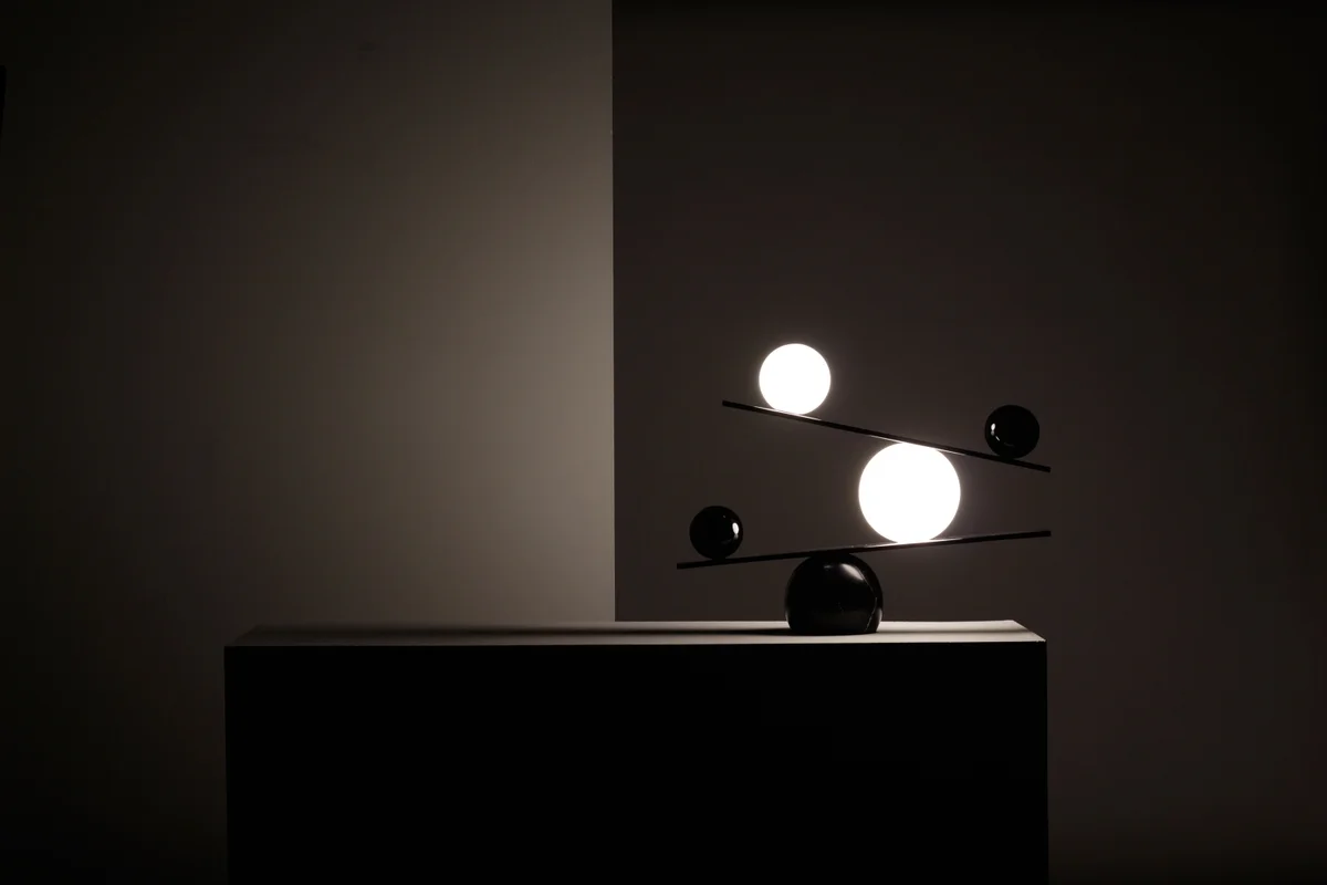 Balancing lights - designs that question gravity — Design.daily