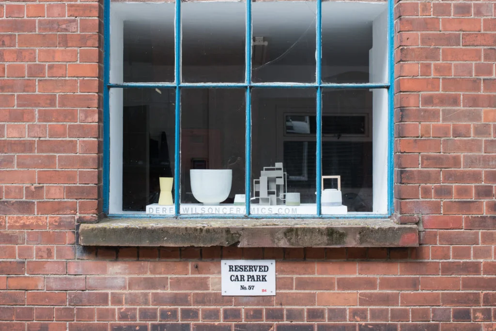 Derek Wilson Ceramics - a profile of the artist — Design.daily