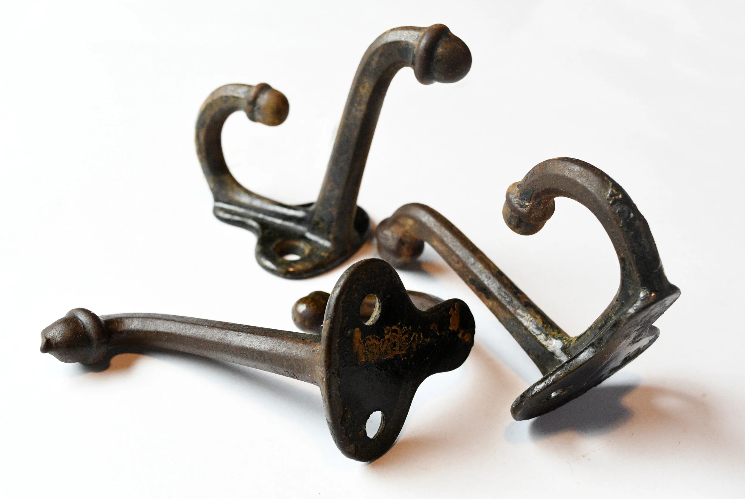 iron acorn two arm hook — ARCHITECTURAL ANTIQUES