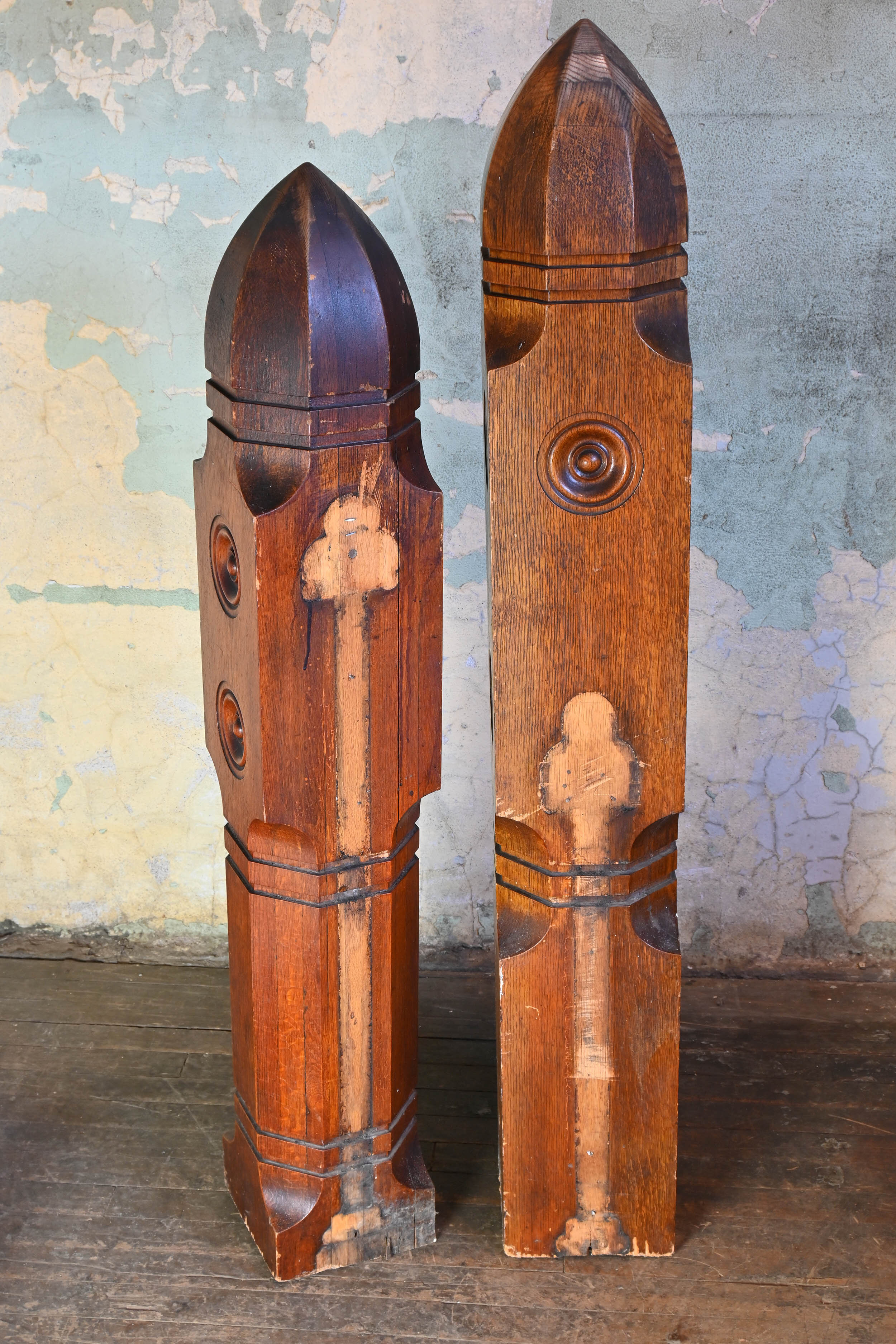 large oak stair newels almost gothic style — ARCHITECTURAL ANTIQUES