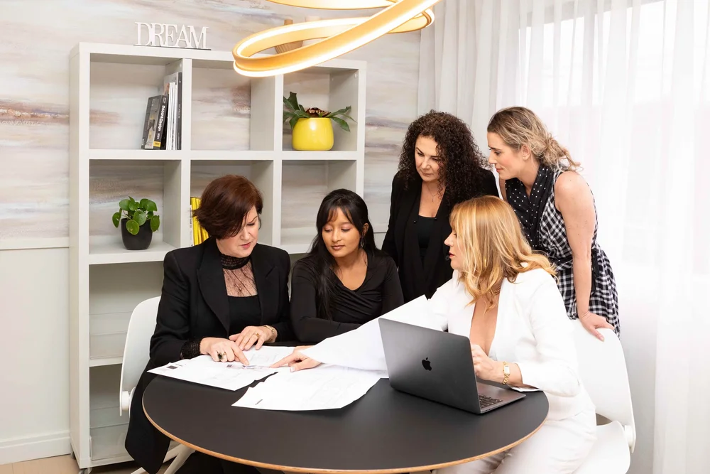 Kim Williams, an award-winning top interior designer and behaviour ...