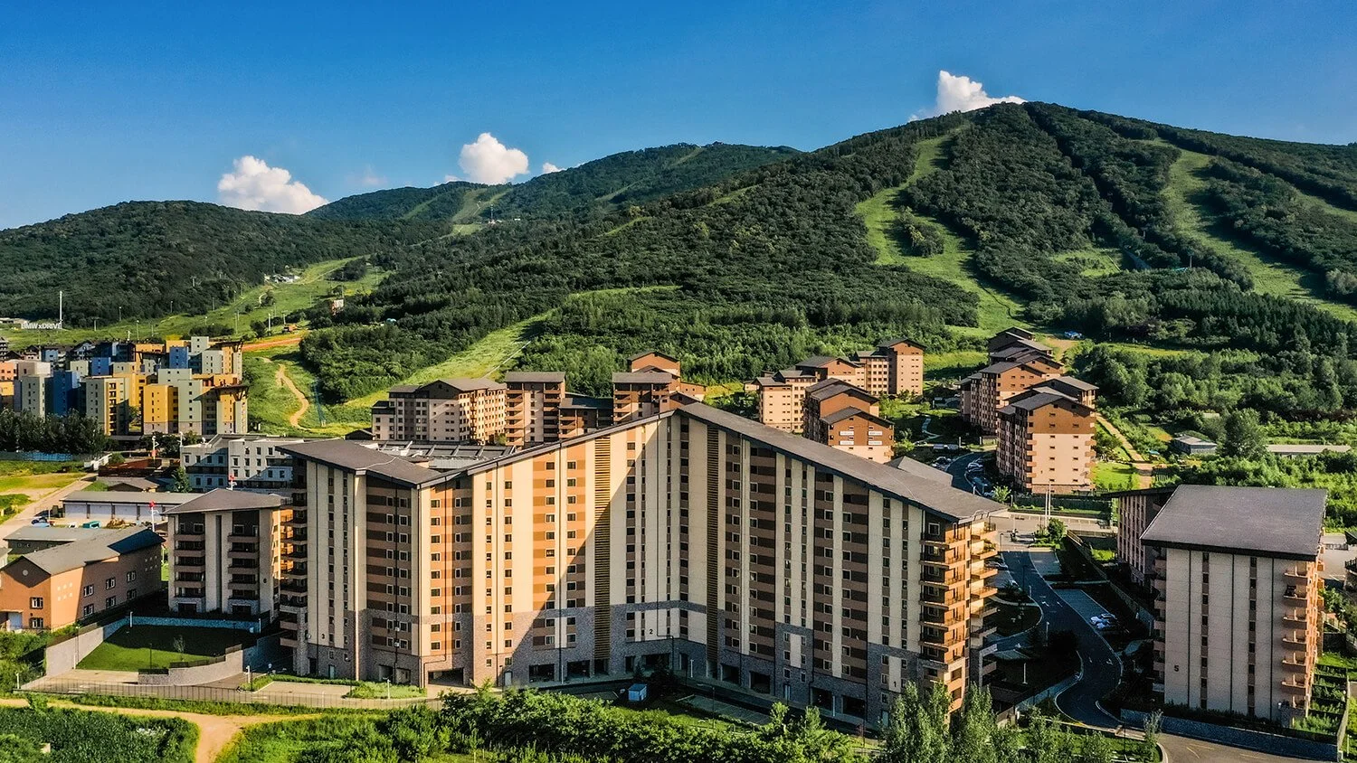 NDA Group | Jilin Vanke Songhua Lake Ski Resort - EN