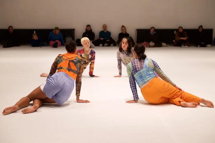 Choreographing Architectures — Sasha Amaya