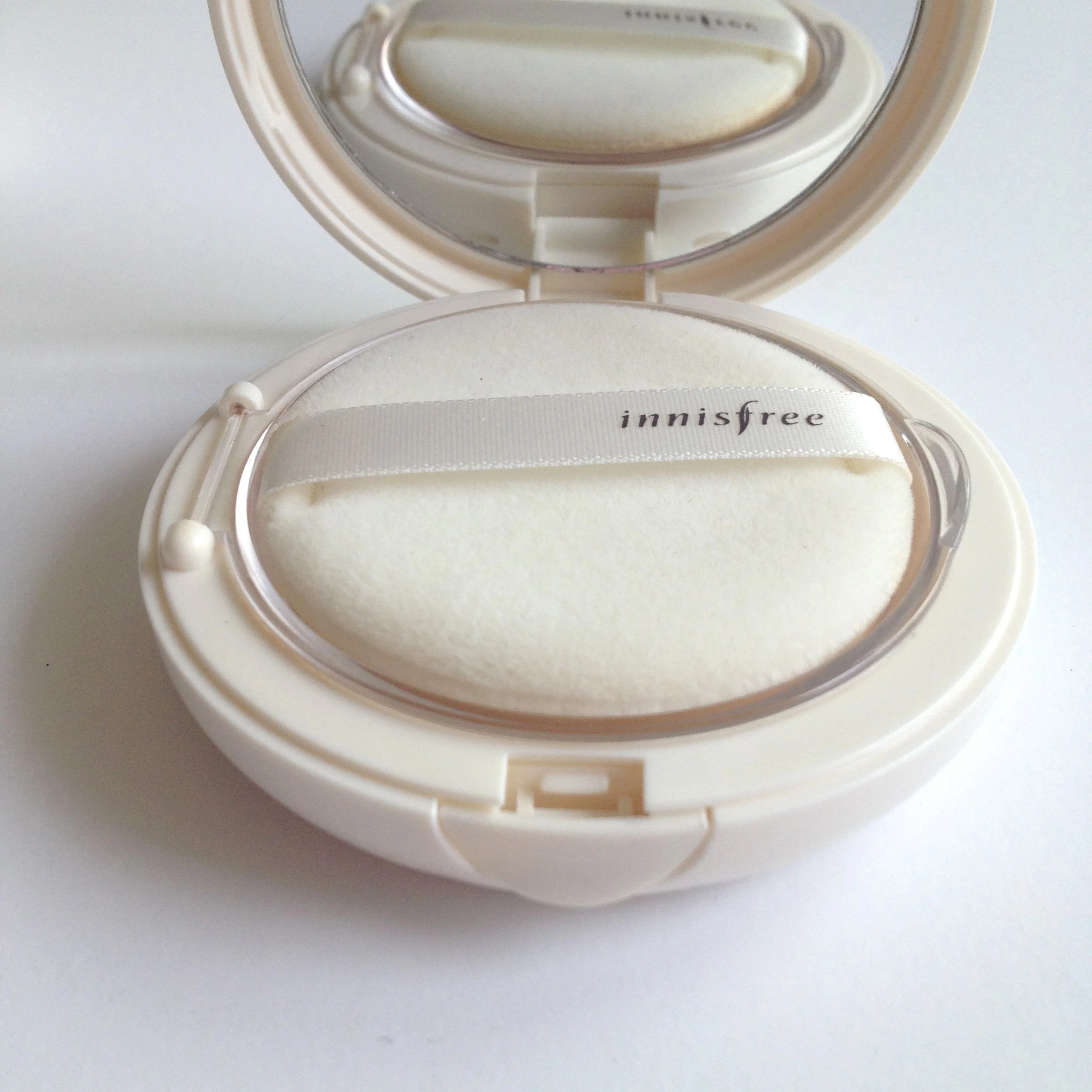 Innisfree Powder Review at Blair Martin blog