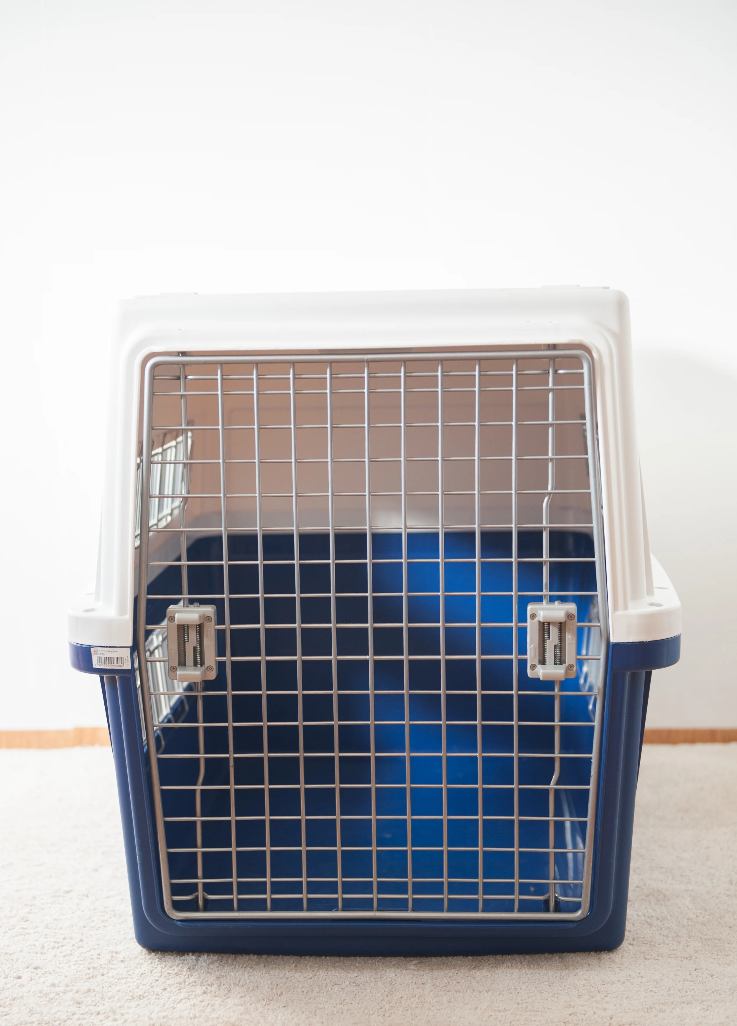 Crate TRaining & How to choose an airline approved crate for ...