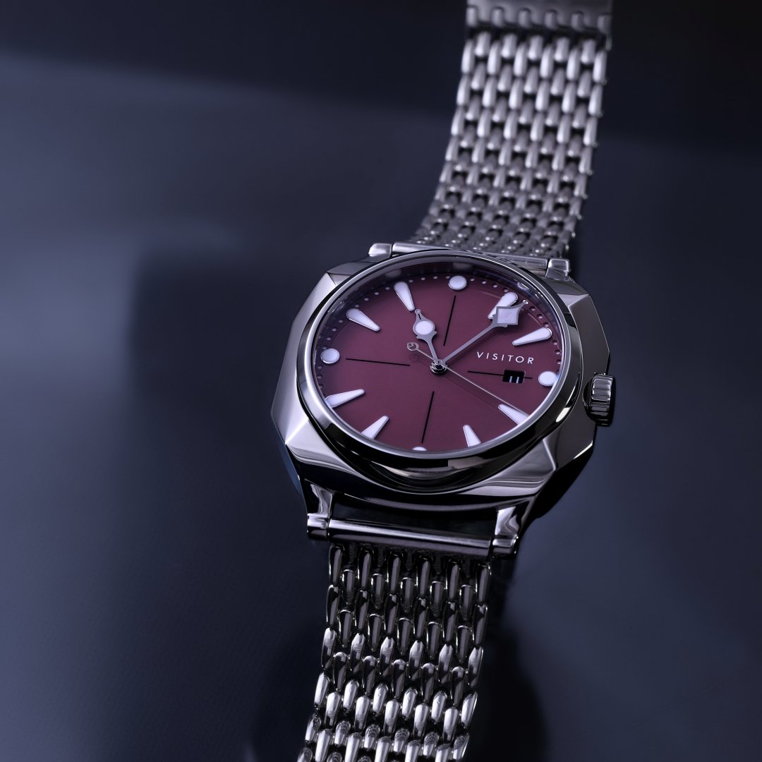 DISCOVER THE GOLDEN BEACH /Your first look inside the new Visitor Watch ...