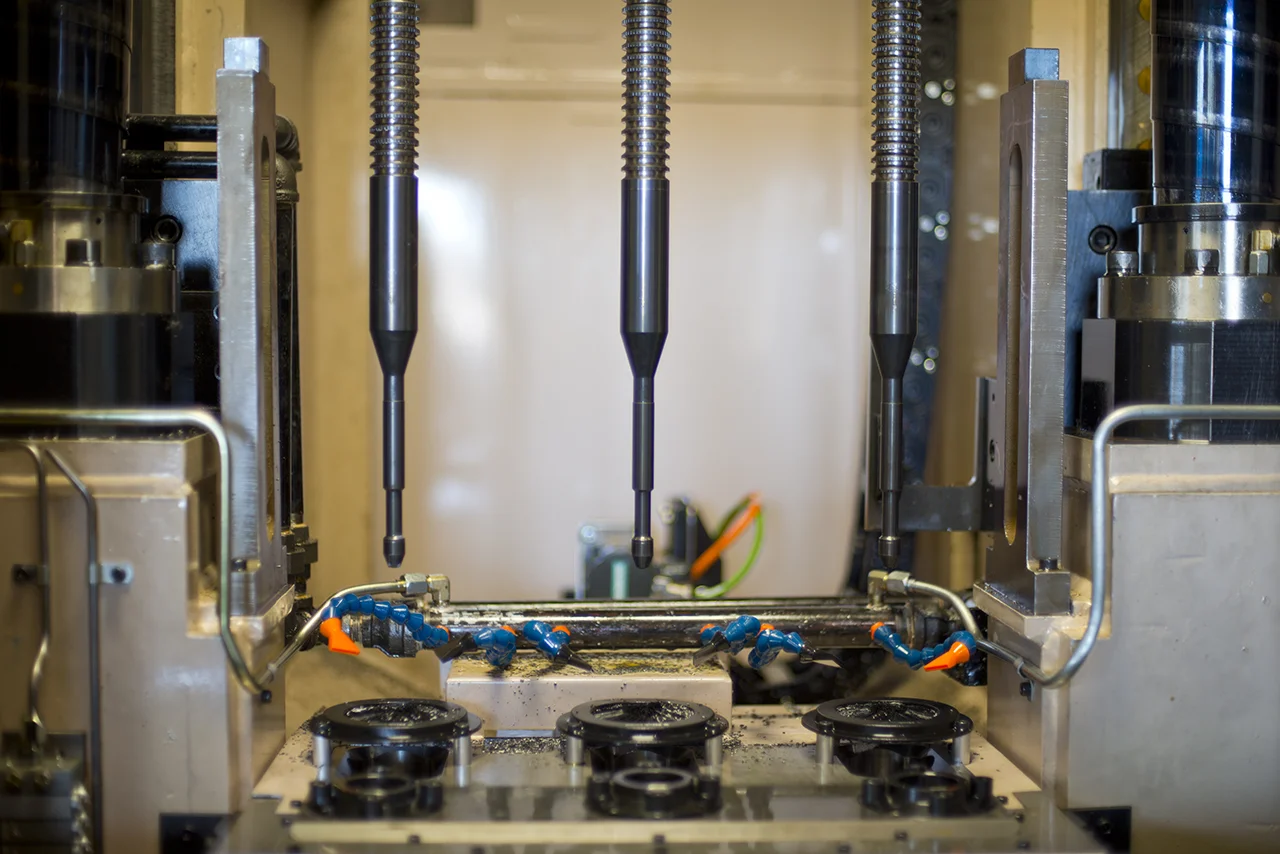 CNC Broaching Machine Manufacturer | Colonial Tool