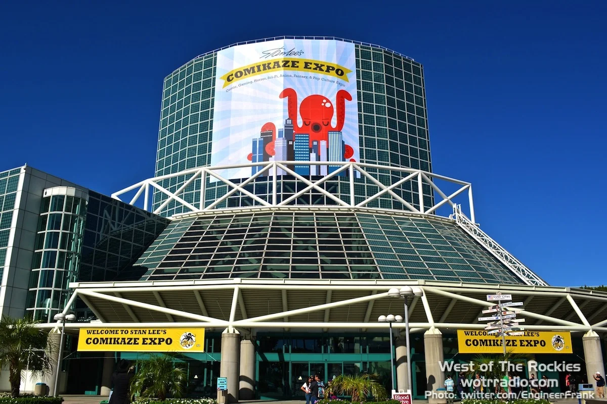 Stan Lee's Comikaze Expo 2015: Fun, Fantasy & a bunch of crazy costumes ...