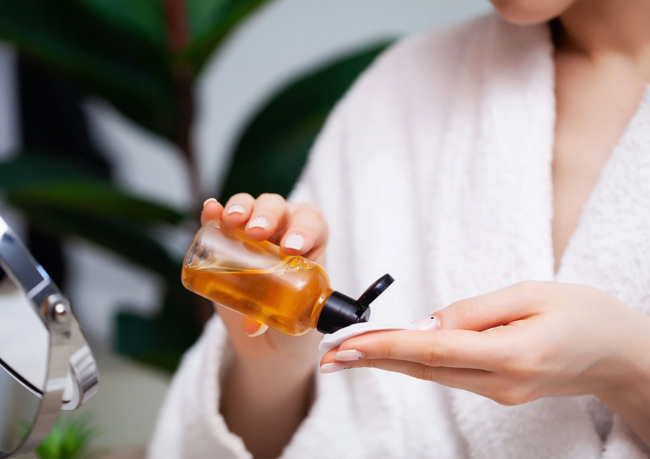 Benefits of Witch Hazel for Your Skin — Moody Sisters Skincare