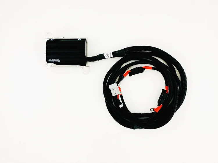 REDARC Under Bonnet DUAL BATTERY CHARGER KIT | ACCESSORY HARNESS ...