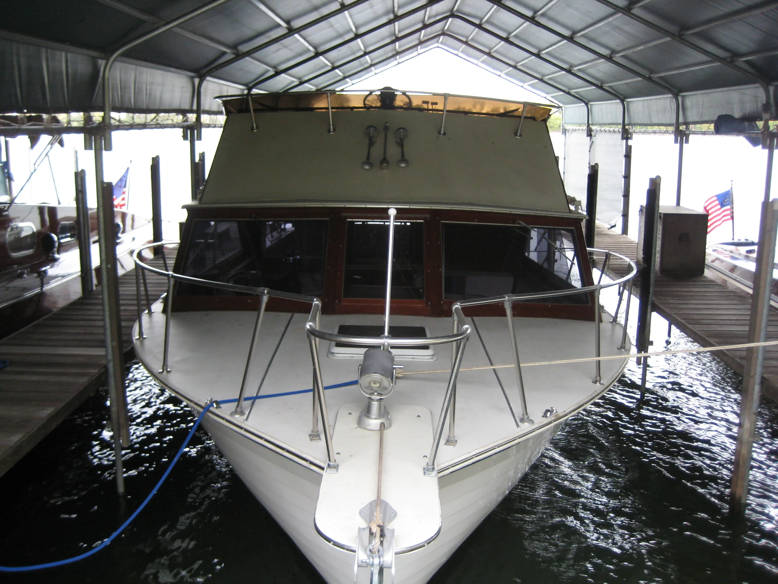 Custom motor yacht — Great Northern Boatworks