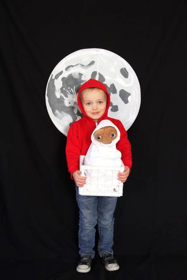ELLIOTT + E.T. COSTUME — And We Play