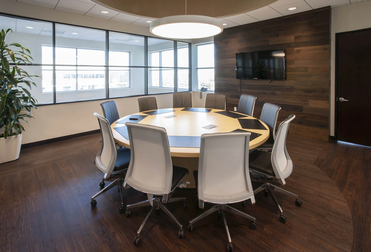 Industrial Corporate Headquarters — DRA Architects
