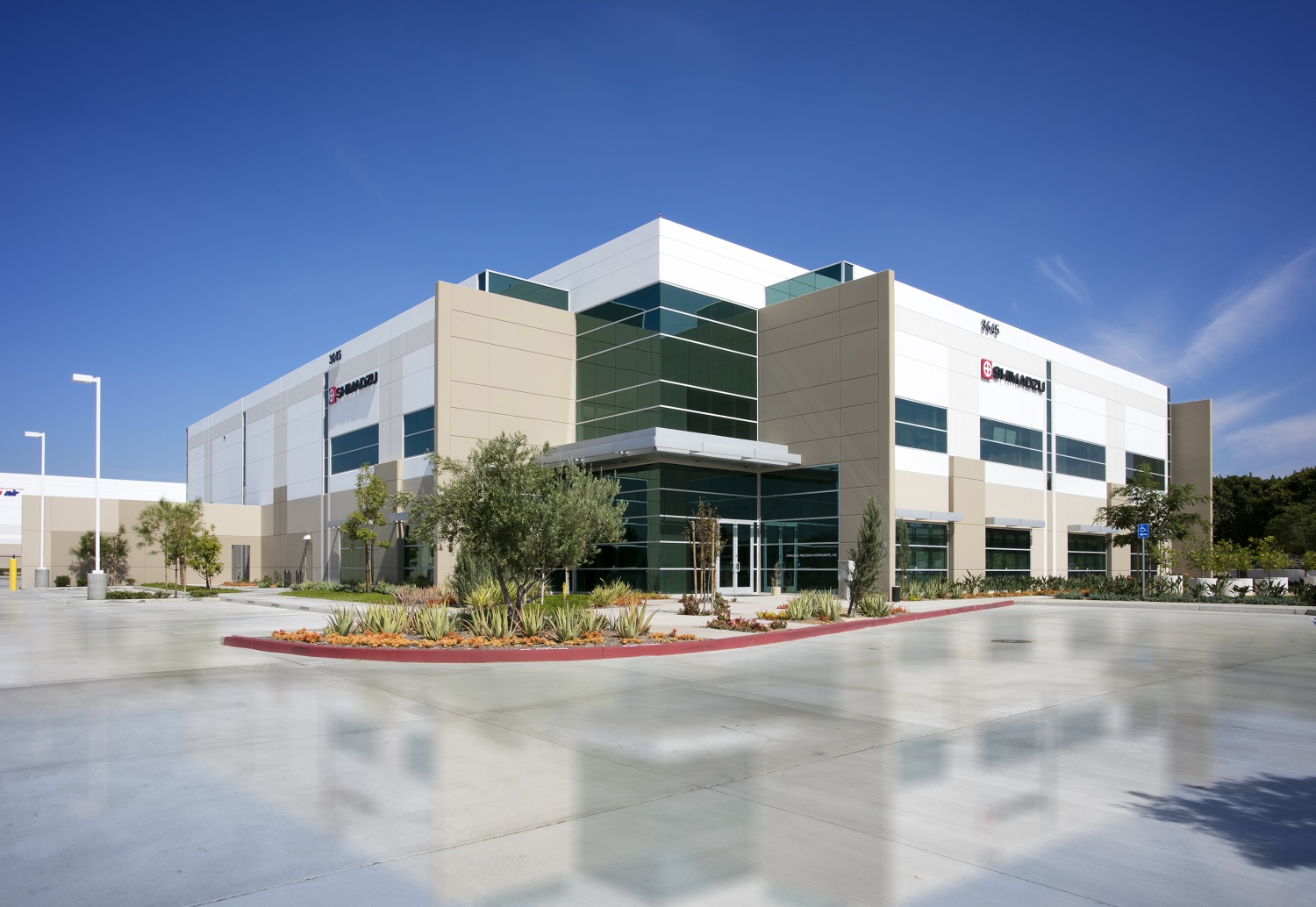 Industrial Corporate Headquarters — DRA Architects