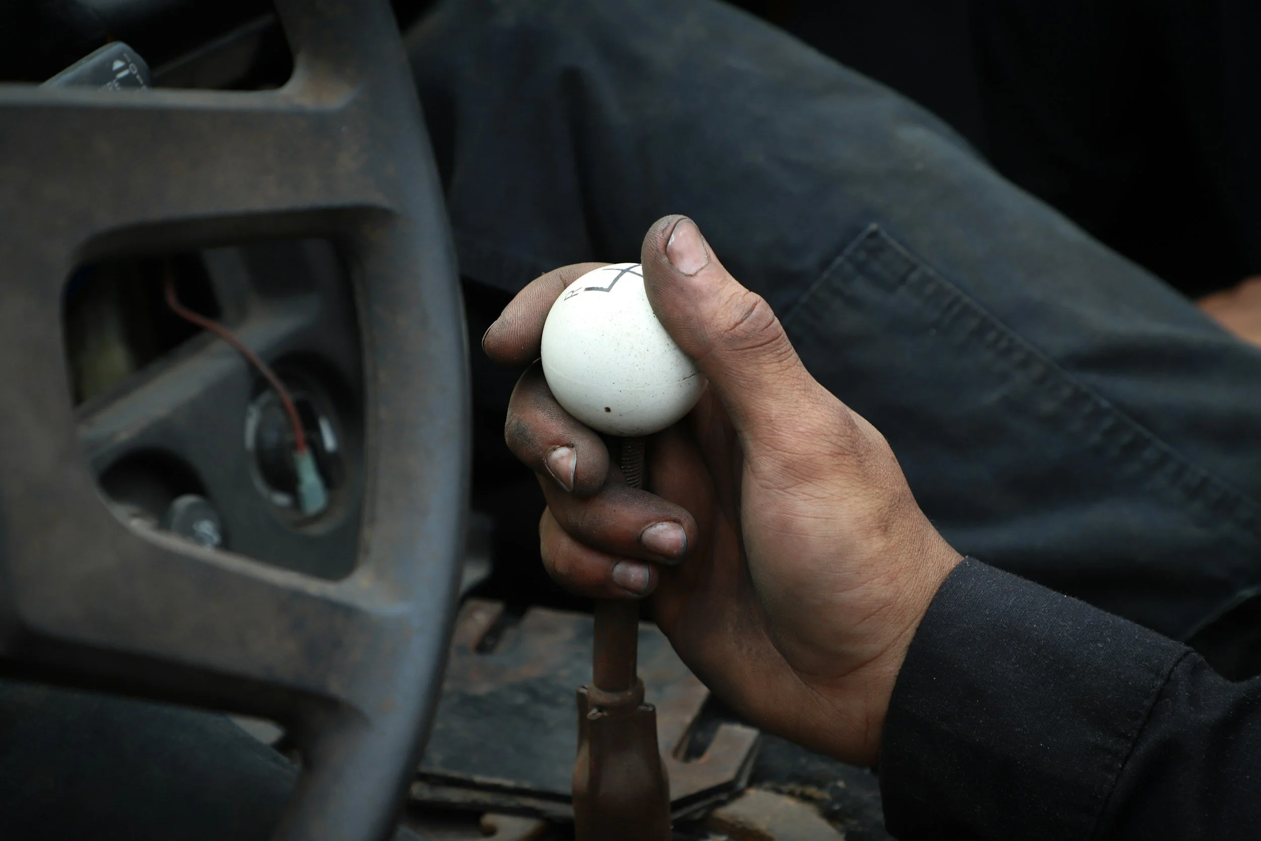 Are Your Gears Sticking? Diagnose Your Gearbox — Hansma Automotive