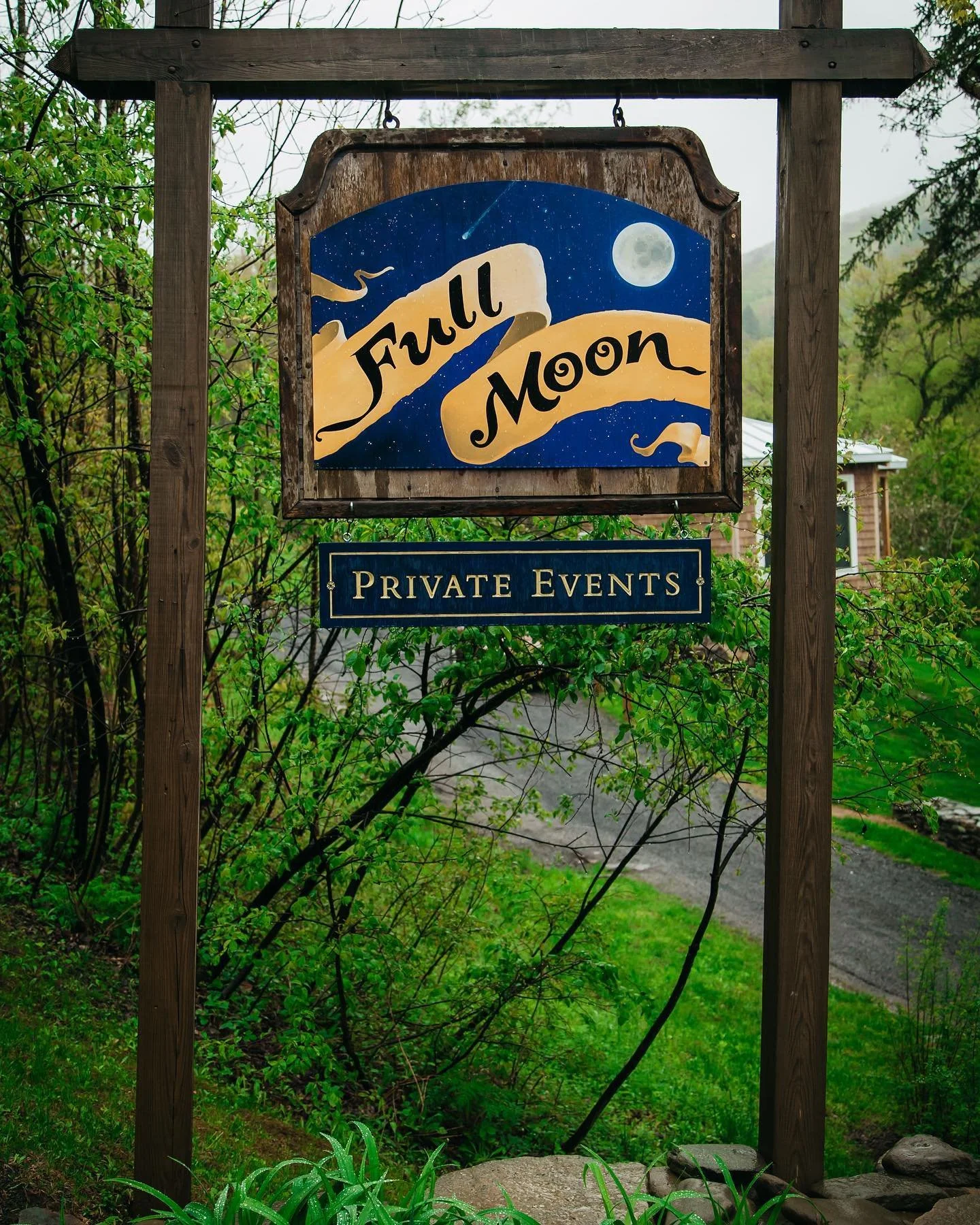 Full Moon Resort Camp