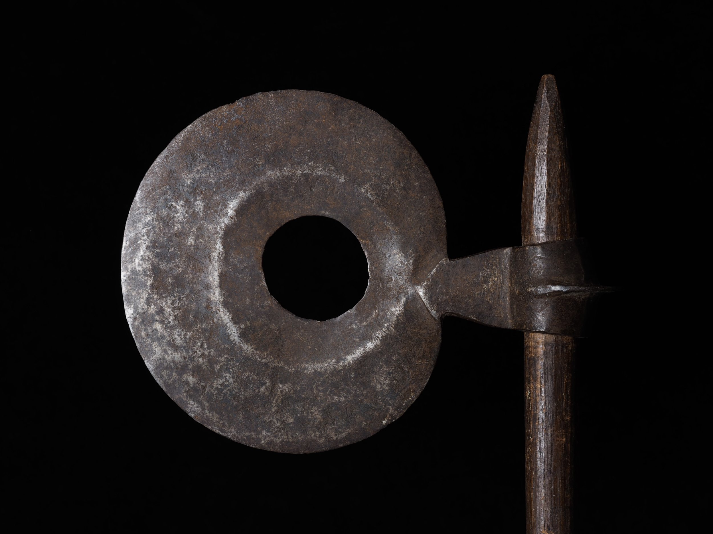 Very Rare Indian Bullova Axe, Circle Shaped Blade, 19 Th C. — Karlsson ...