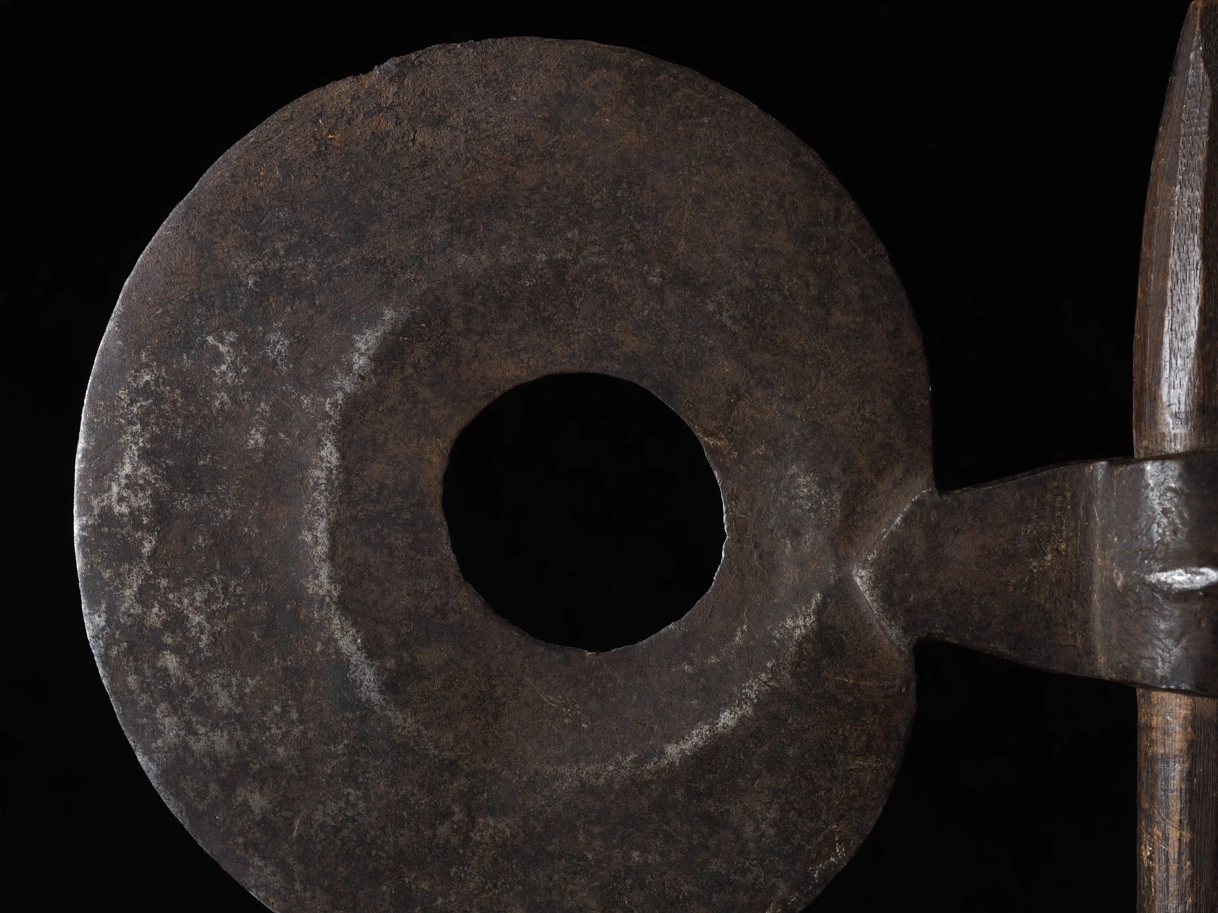 Very Rare Indian Bullova Axe, Circle Shaped Blade, 19 Th C. — Karlsson ...