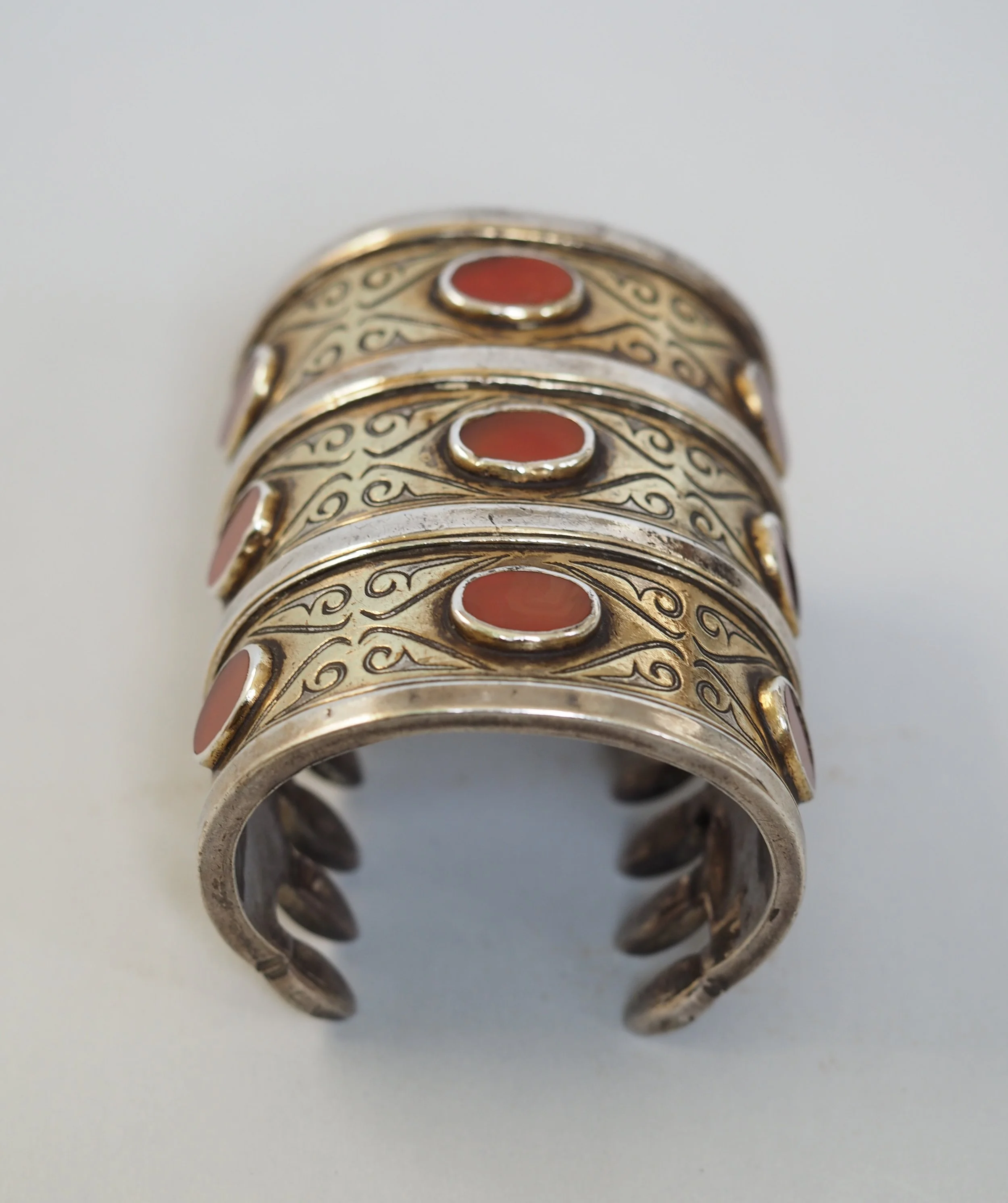 Tekke silver bracelet, Turkoman, central Asia. 500€ — Karlsson | Wickman