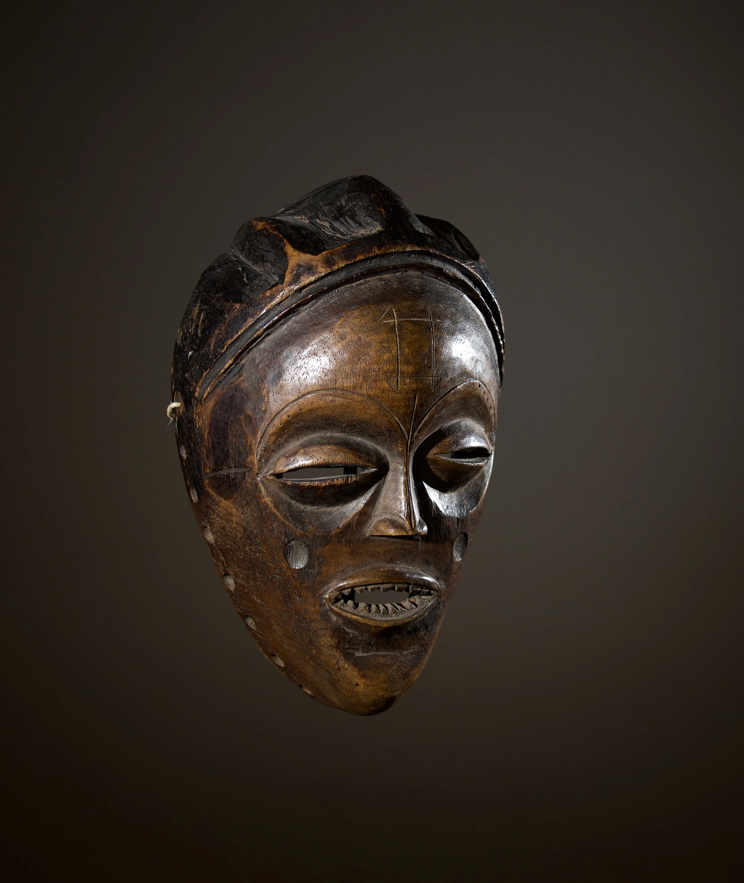 Chokwe mask, D. R. Congo — Karlsson | Wickman
