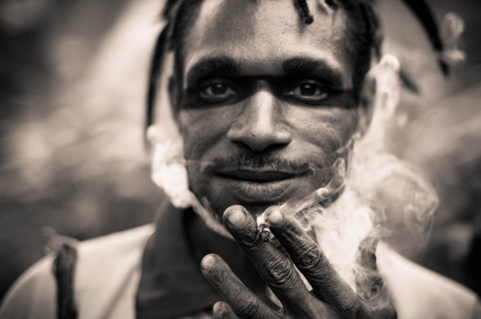Photography: Tribal Fighting in Papua New Guinea — Chris Phillips.