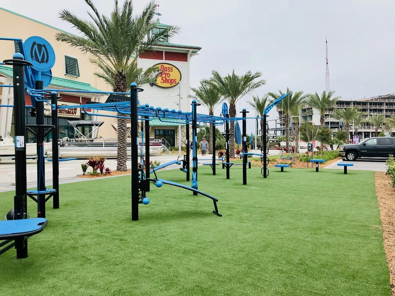 Top Outdoor Workout Station- T-Rex