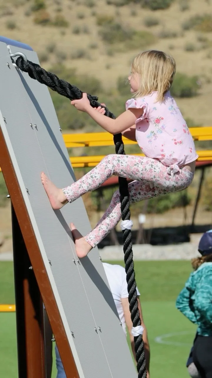 Learn Different Methods To Monkey Bars For Upper Body Strength - MoveStrong