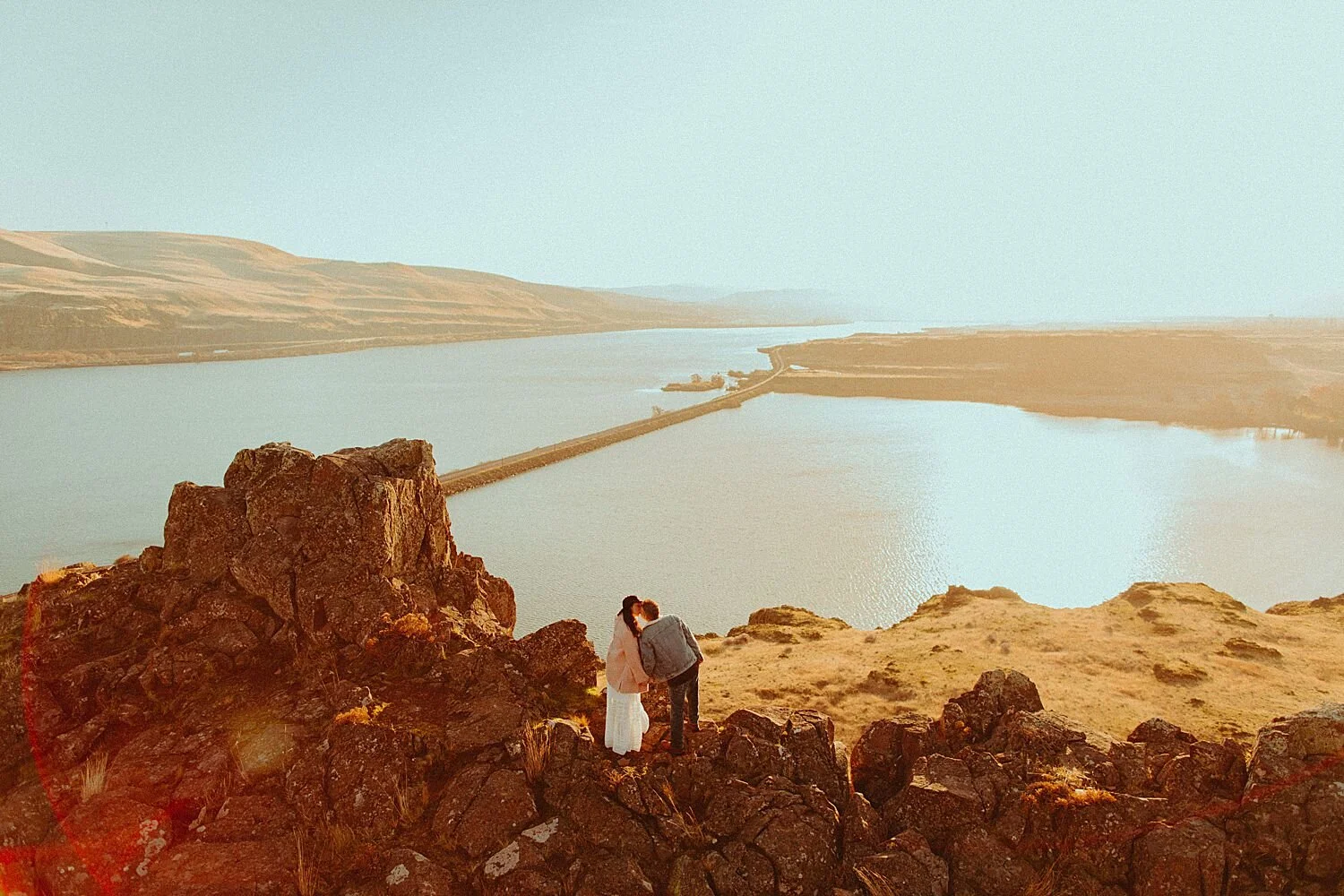 Horsethief Butte Desert Engagement Session // Centerville, WA // Deb ...